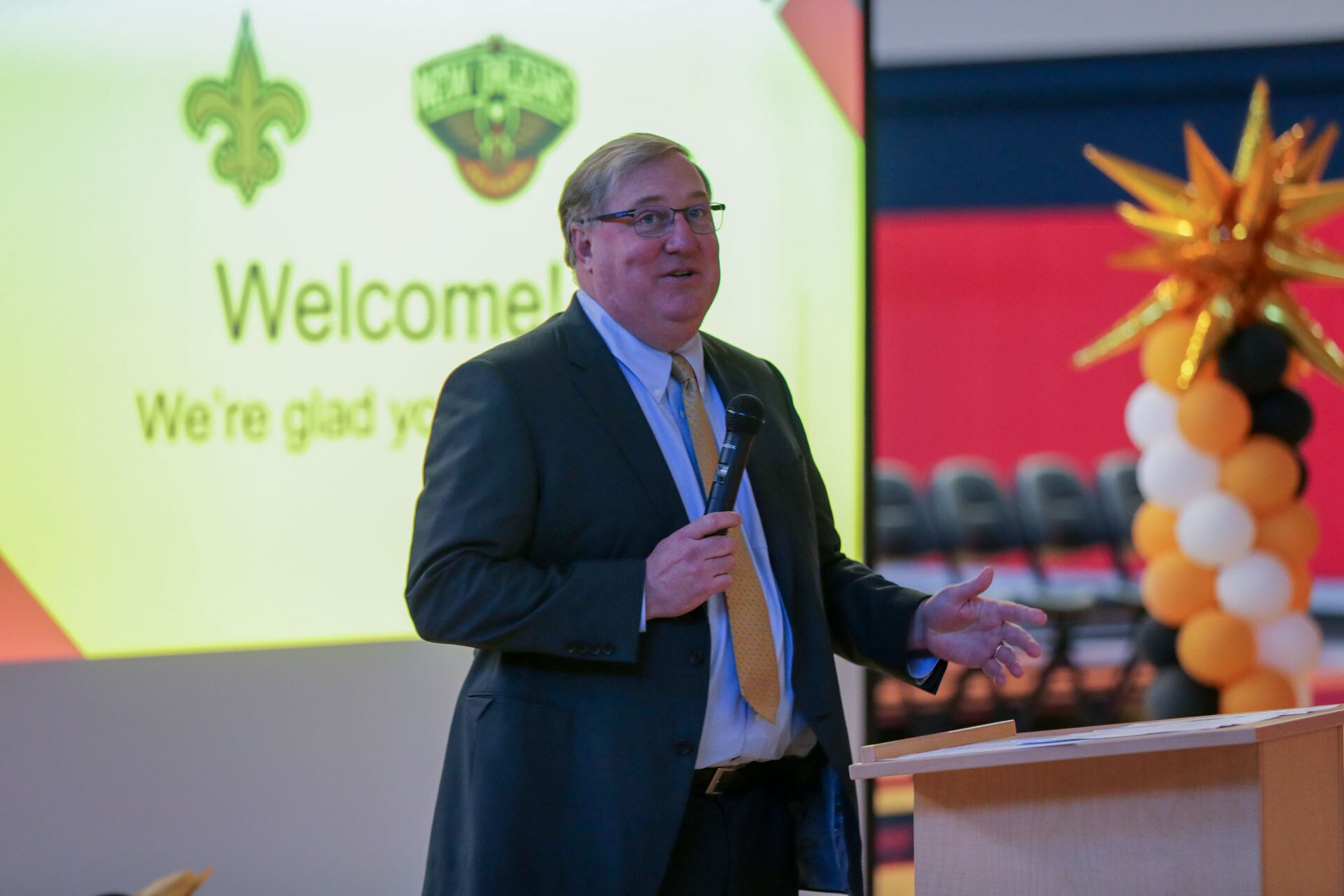 Photos: New Orleans Pelicans and Saints employee pep rally to honor ...