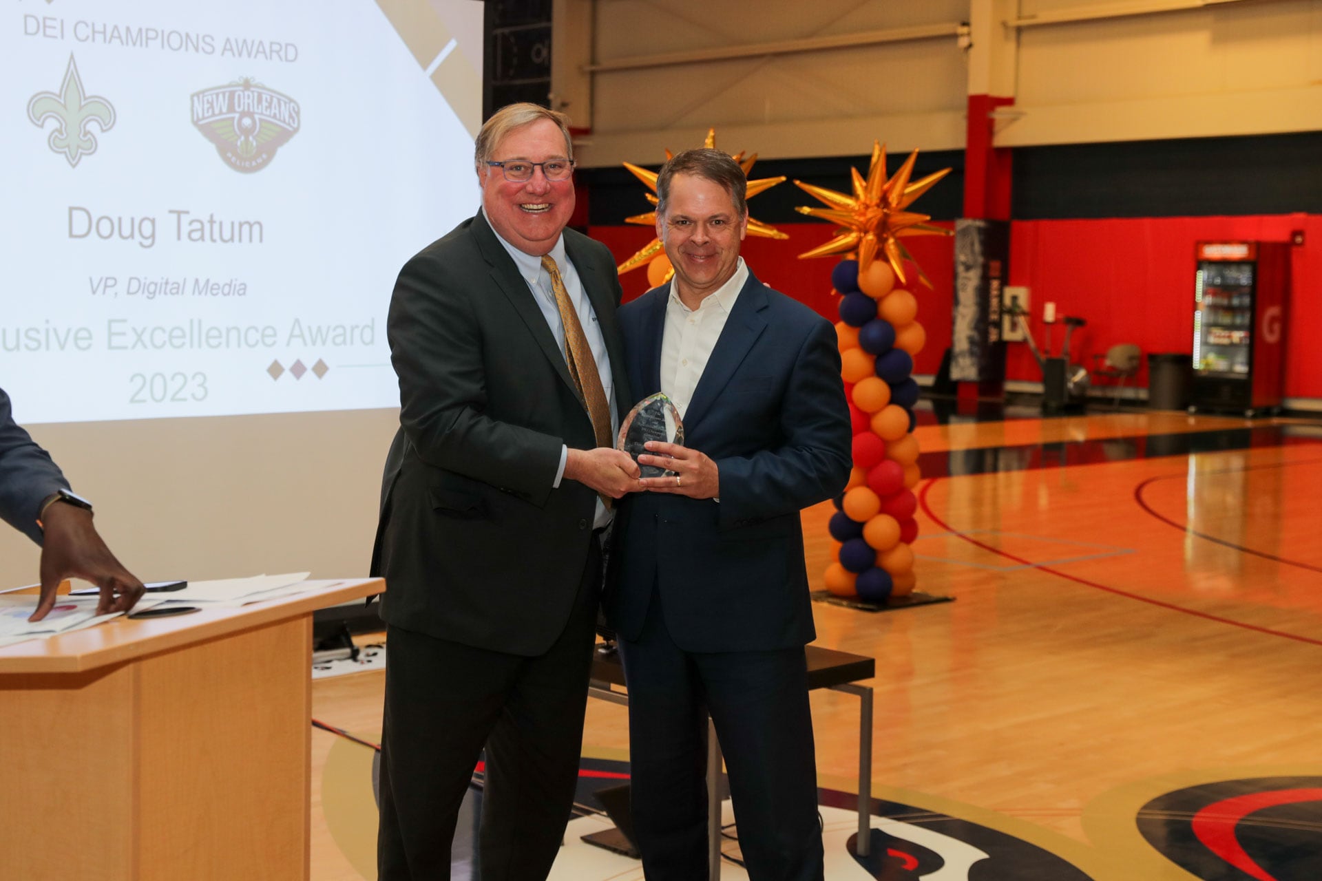 Photos: New Orleans Pelicans and Saints employee pep rally to honor ...