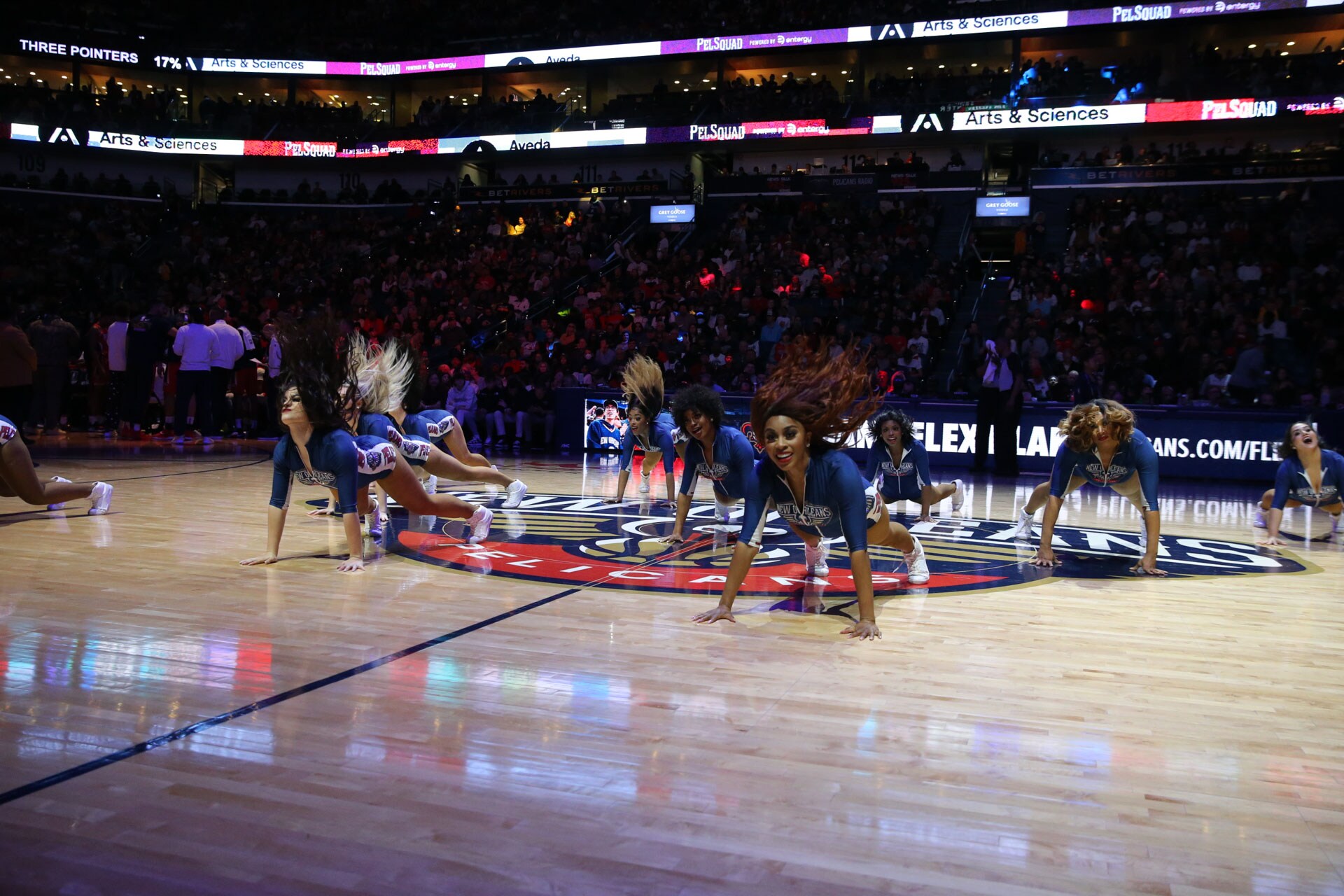 Photos: Pelicans vs. Lakers | Fans and Entertainment 2/4/23 Photo ...