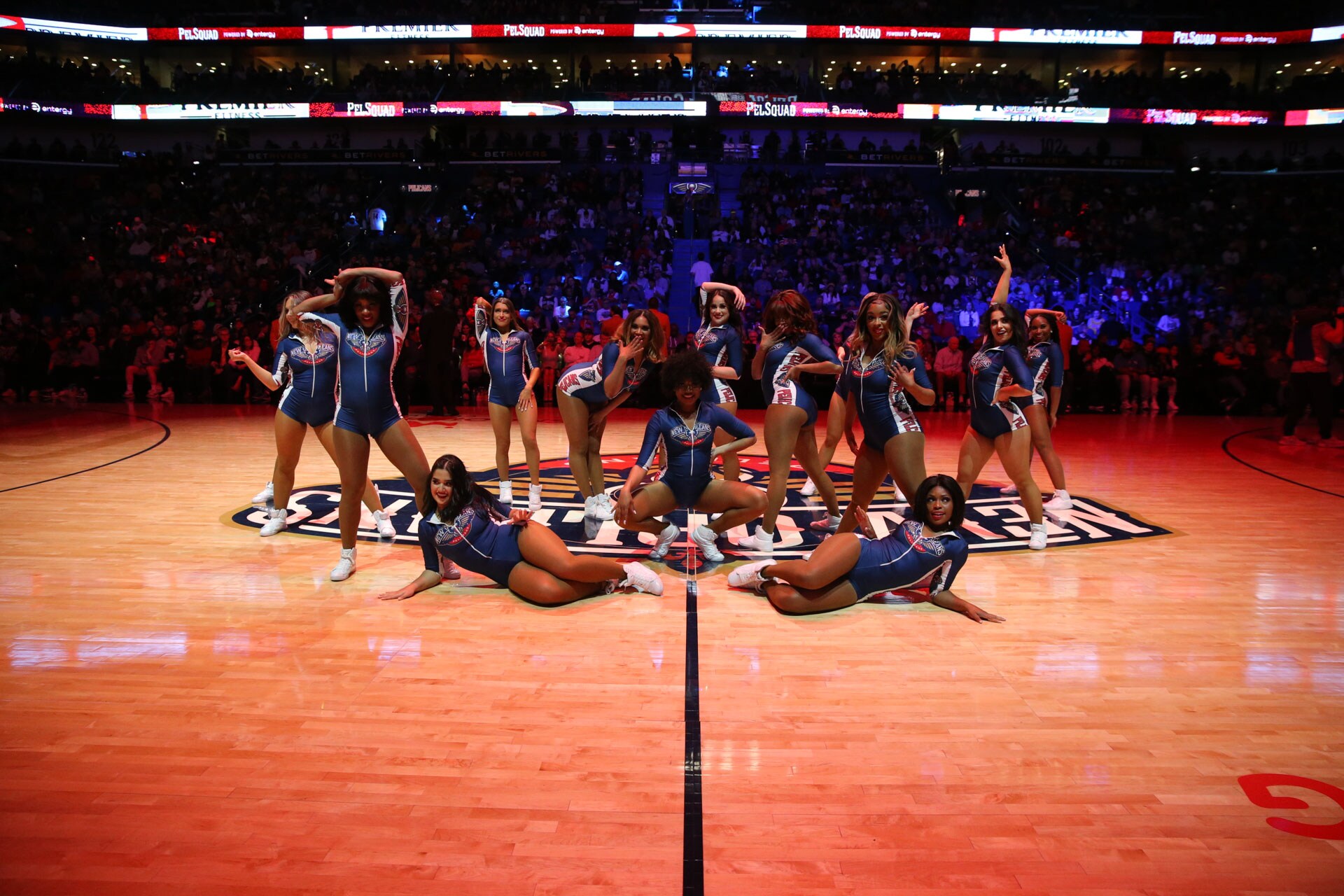 Photos: Pelicans vs. Lakers | Fans and Entertainment 2/4/23 Photo ...