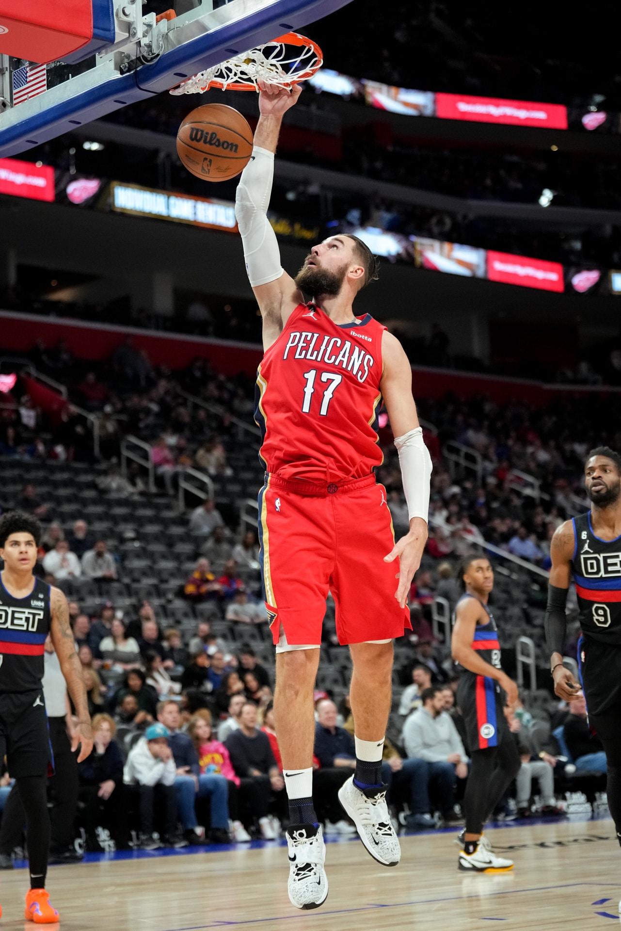Photos: Jonas Valanciunas 2022‑23 Season in Review Photo Gallery | NBA.com