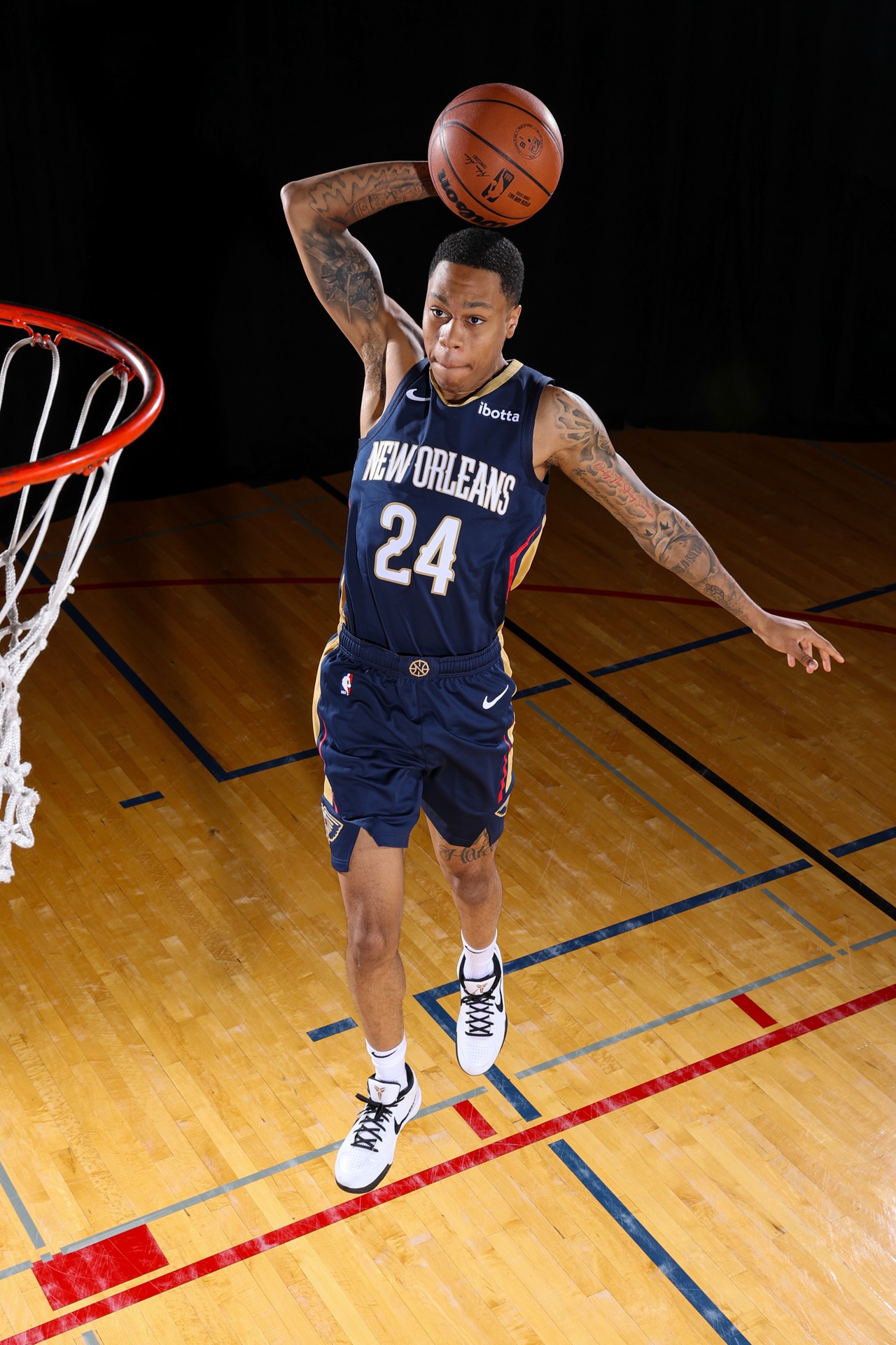 Photos: Jordan Hawkins | 2023 NBA Rookie Photo Shoot Photo Gallery ...