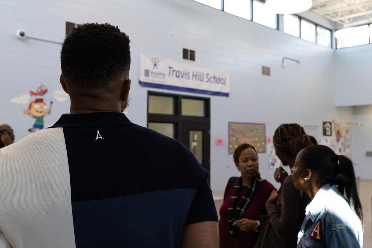 Photos: CJ McCollum visits Travis Hill School and Juvenile Justice ...