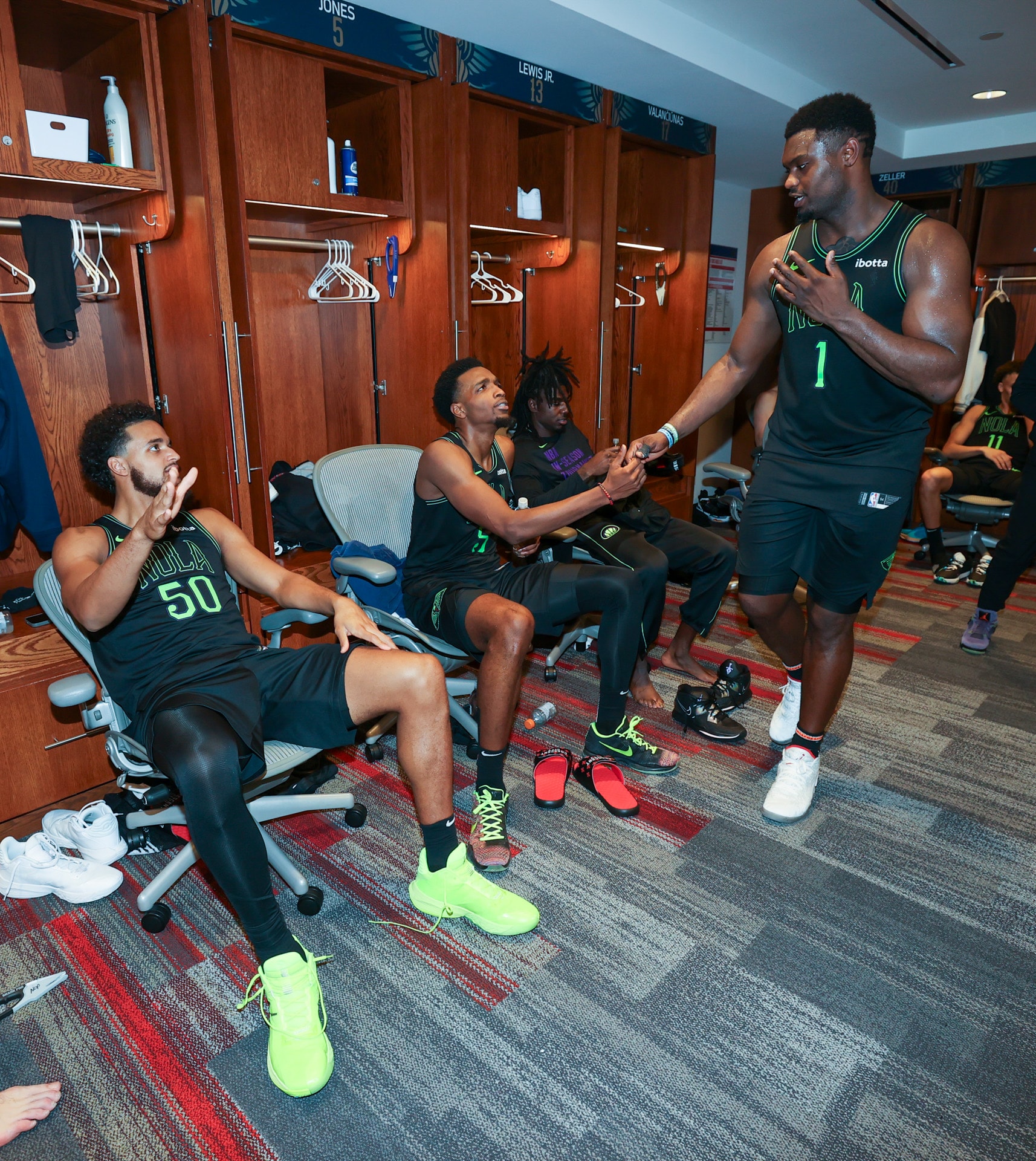 Photos: Pelicans vs. Nuggets | Postgame Locker Room Celebration 11/17 ...