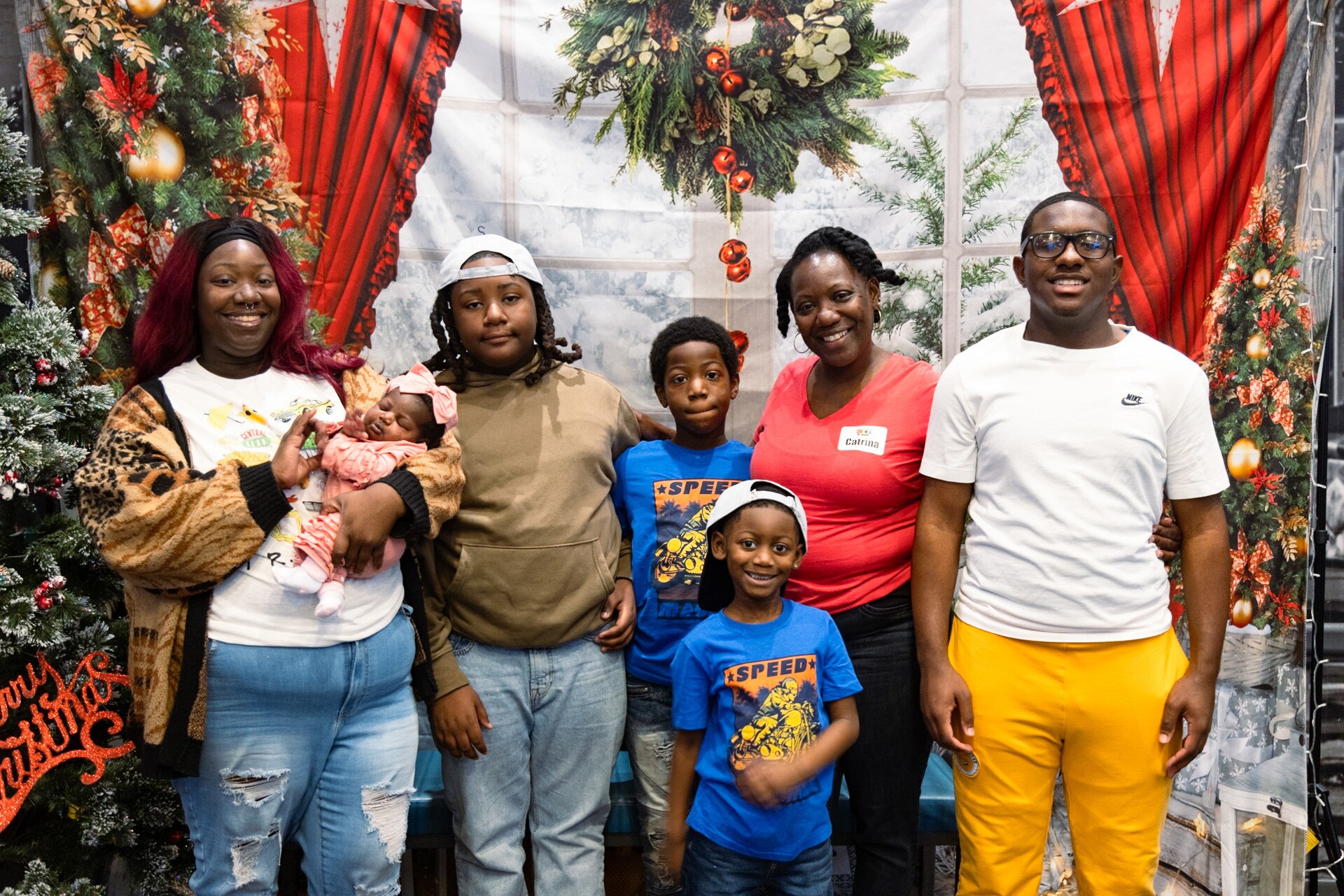 Photos: Jose Alvarado hosts YEP families at Dave and Busters Photo ...