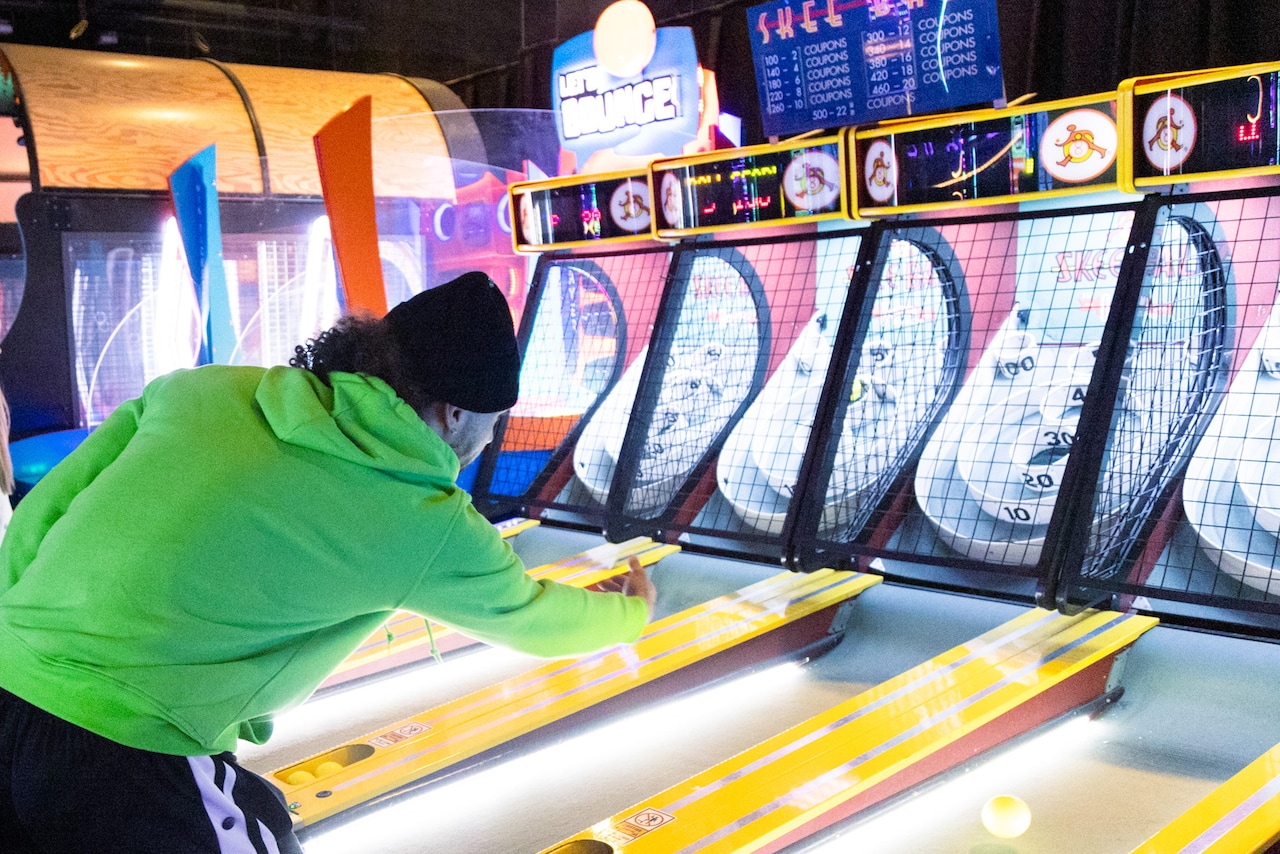 Photos: Jose Alvarado hosts YEP families at Dave and Busters | New ...