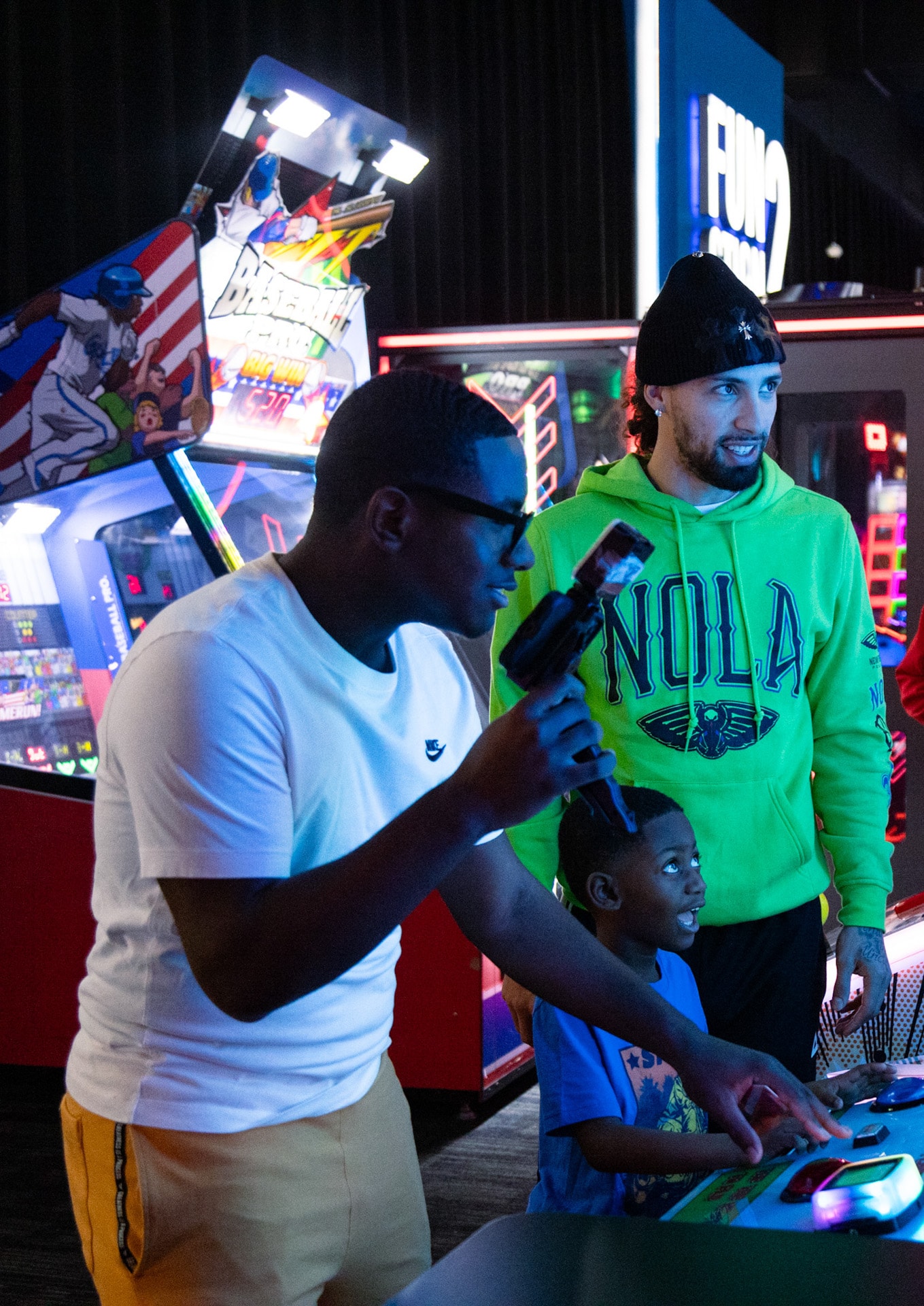 Photos: Jose Alvarado hosts YEP families at Dave and Busters Photo ...