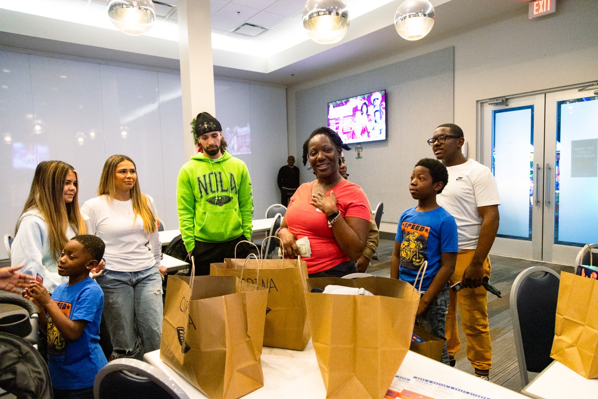 Photos: Jose Alvarado hosts YEP families at Dave and Busters Photo ...