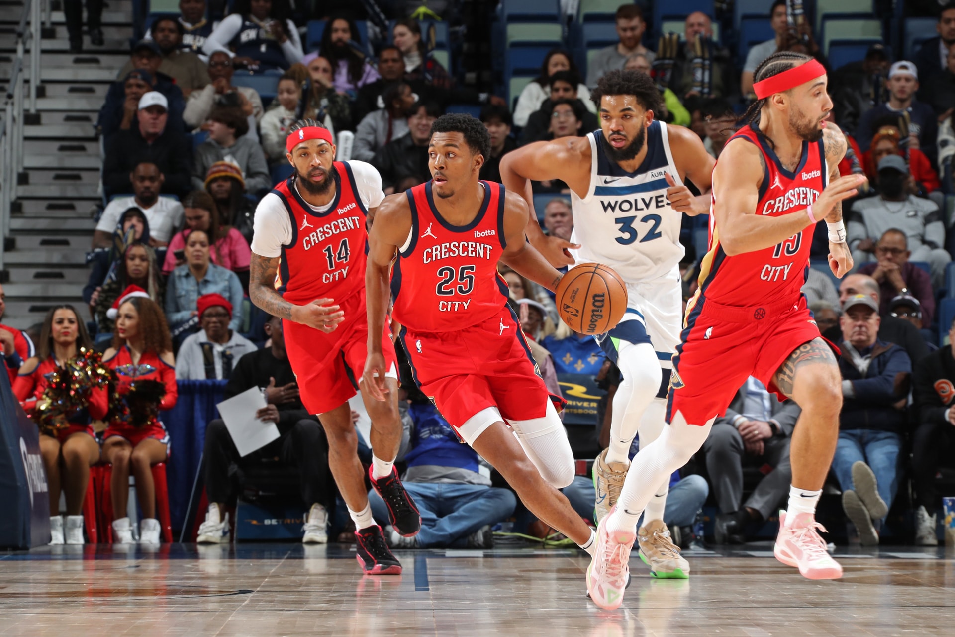 Pelicans vs. Bucks Game Action Photos | 2019-20 Game 51 Photo Gallery | NBA.com