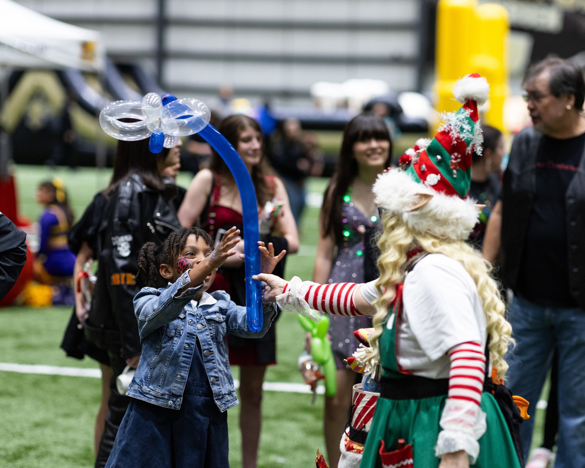 Photos: Gayle Benson hosts Sideline Pass with Jennifer Hale's annual holiday toy and gift drive ...
