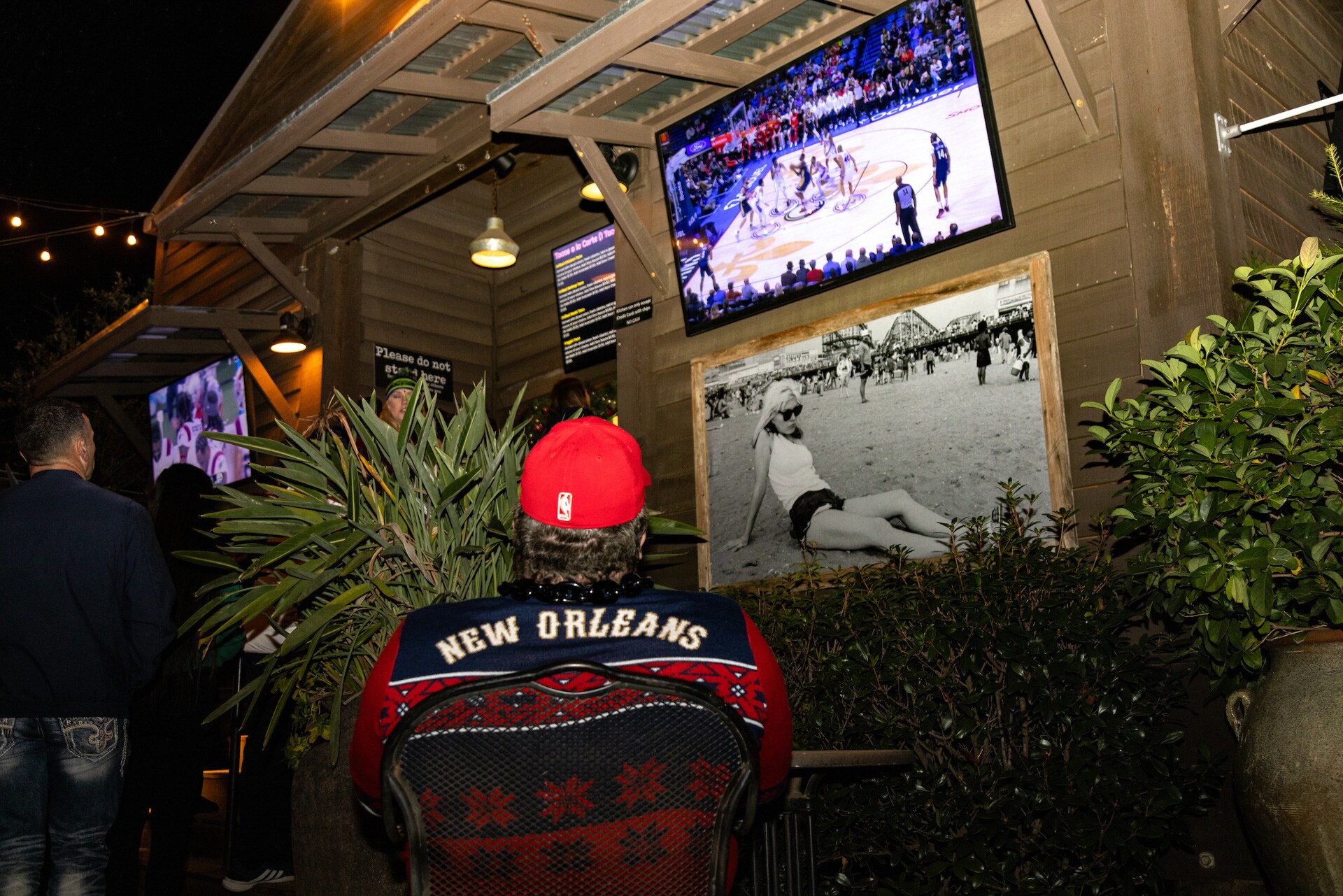 Photos: Pelicans watch party at Wrong Iron | In-Season Tournament ...