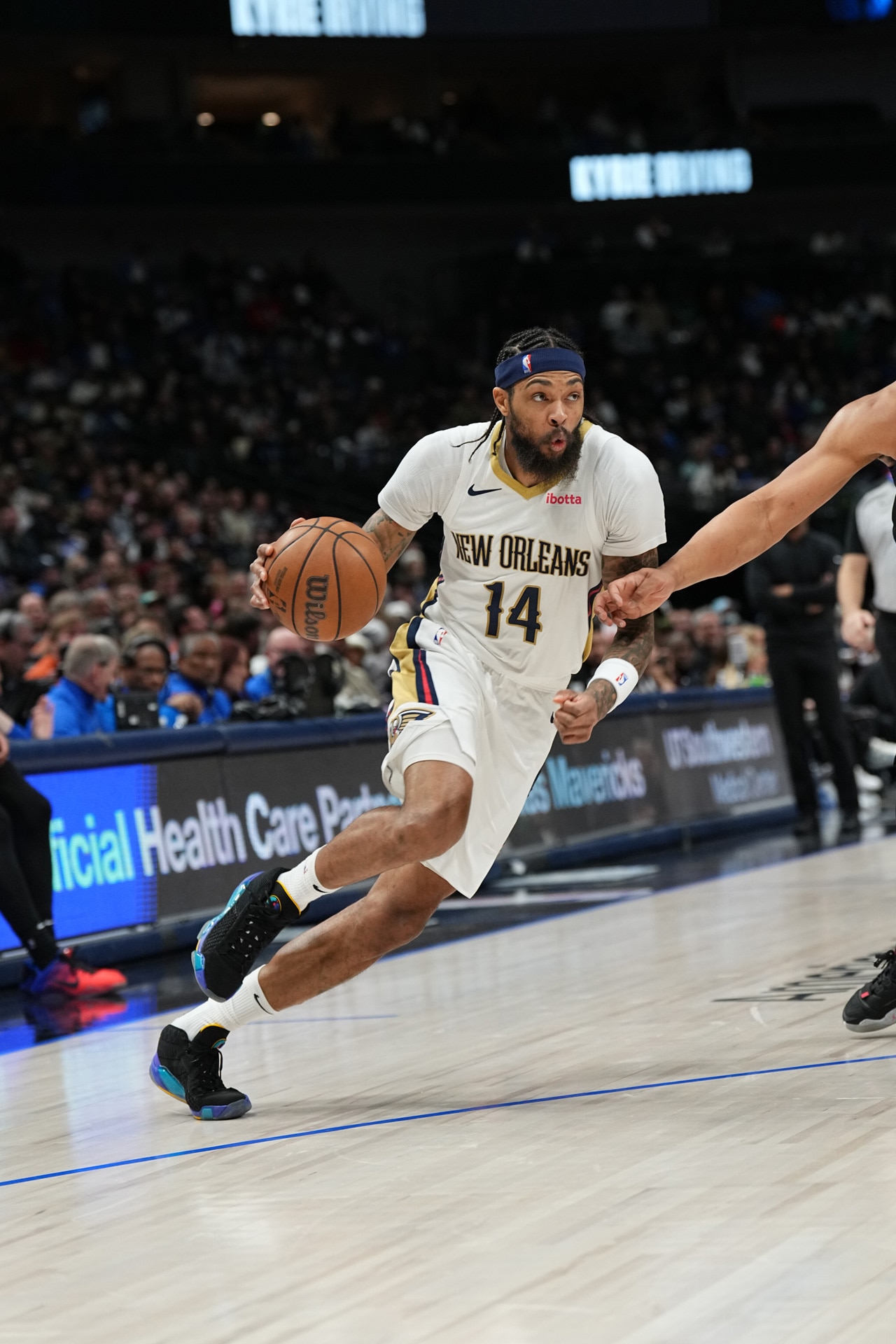 Photos: Pelicans at Mavericks | Game Action 1/15/24 Photo Gallery | NBA.com