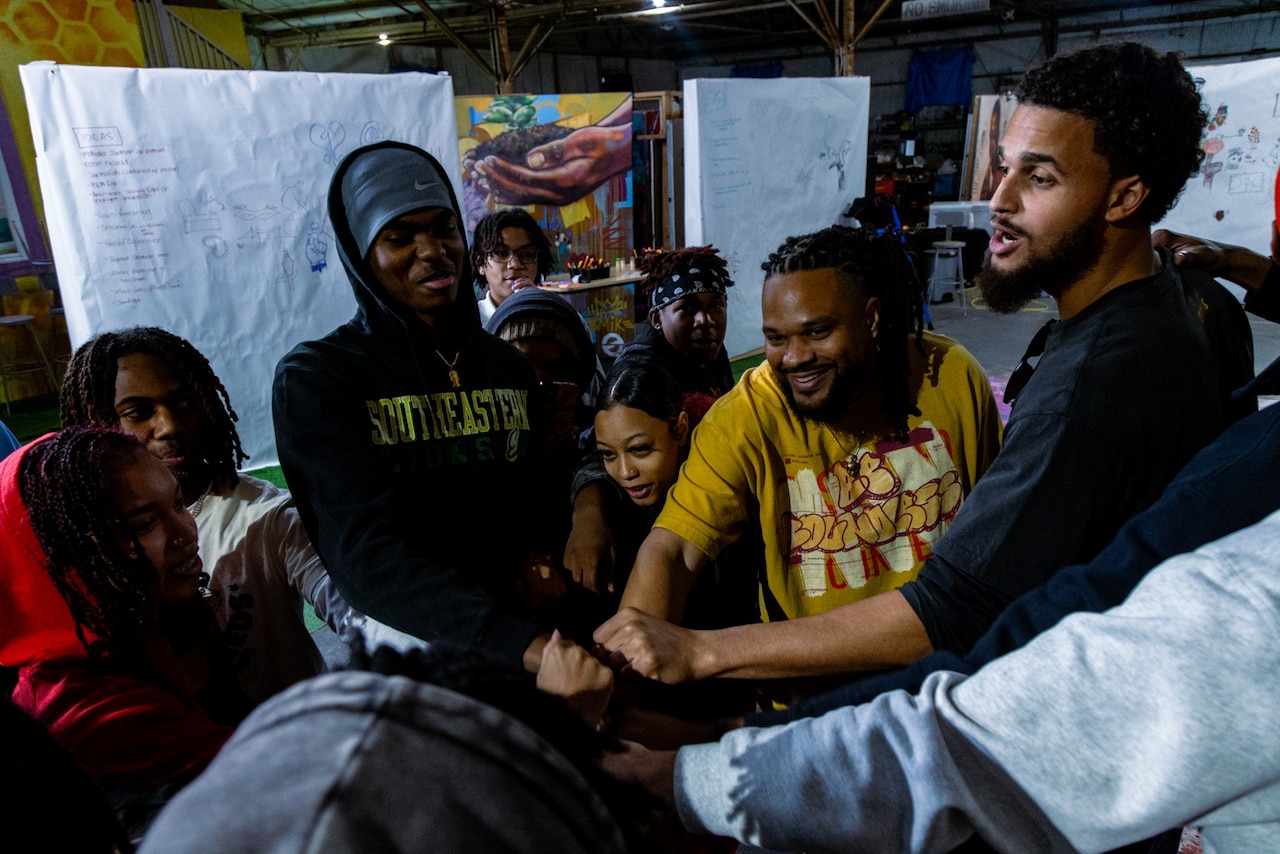 Photos: Pelicans players help create Black History Month basketball ...