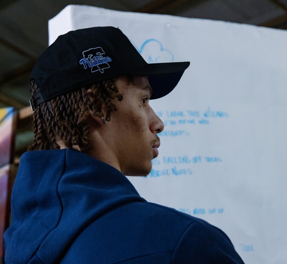 Pelicans players collaborate with artist BMike and Eternal Seeds to ...