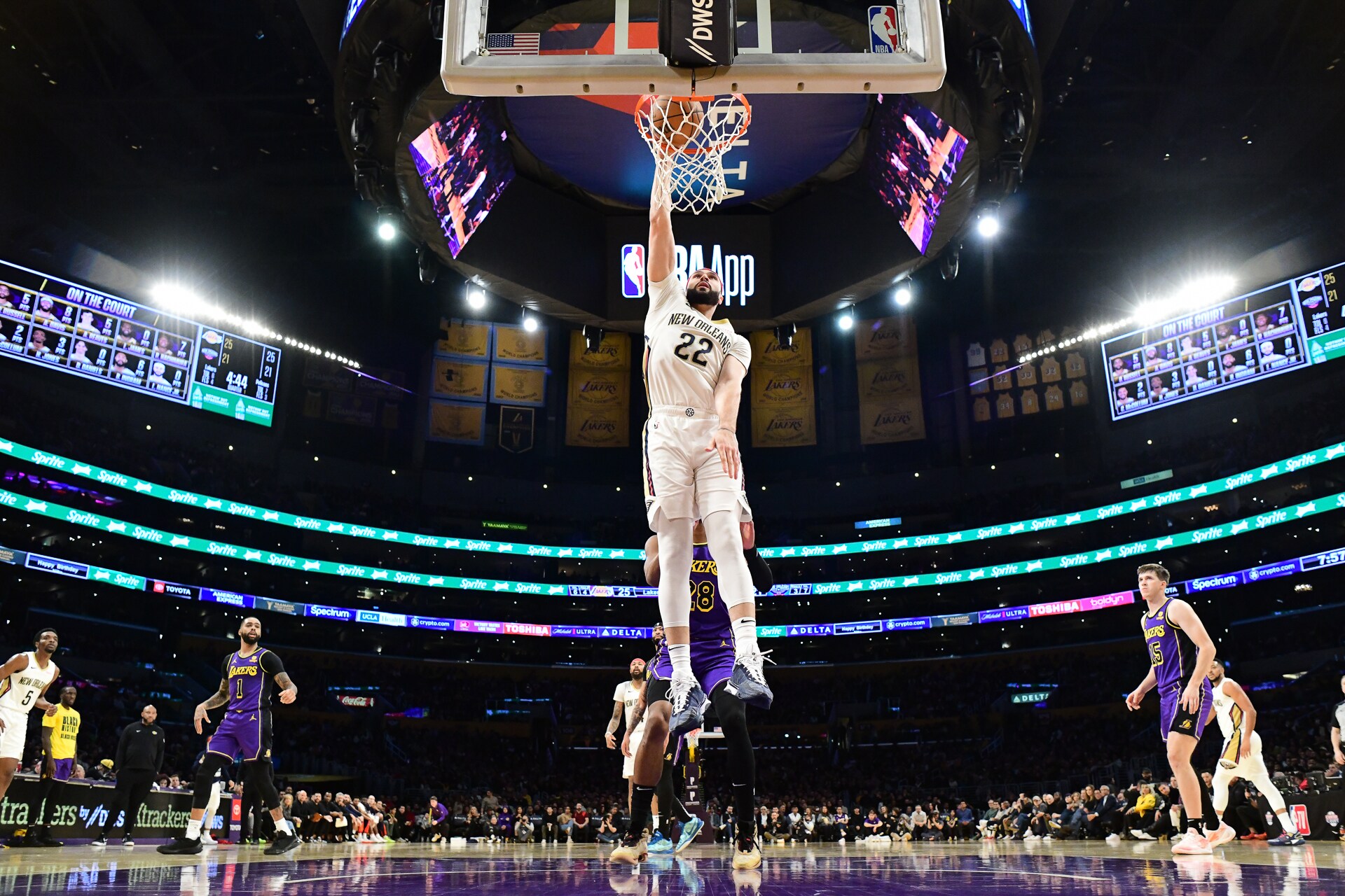 Photos: Pelicans at Lakers | Game Action 2/9/2024 Photo Gallery | NBA.com