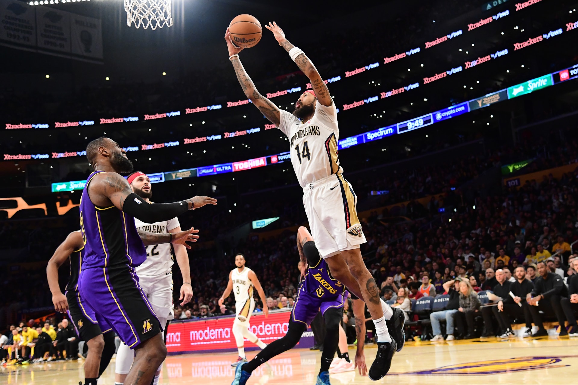 Photos: Pelicans at Lakers | Game Action 2/9/2024 Photo Gallery | NBA.com