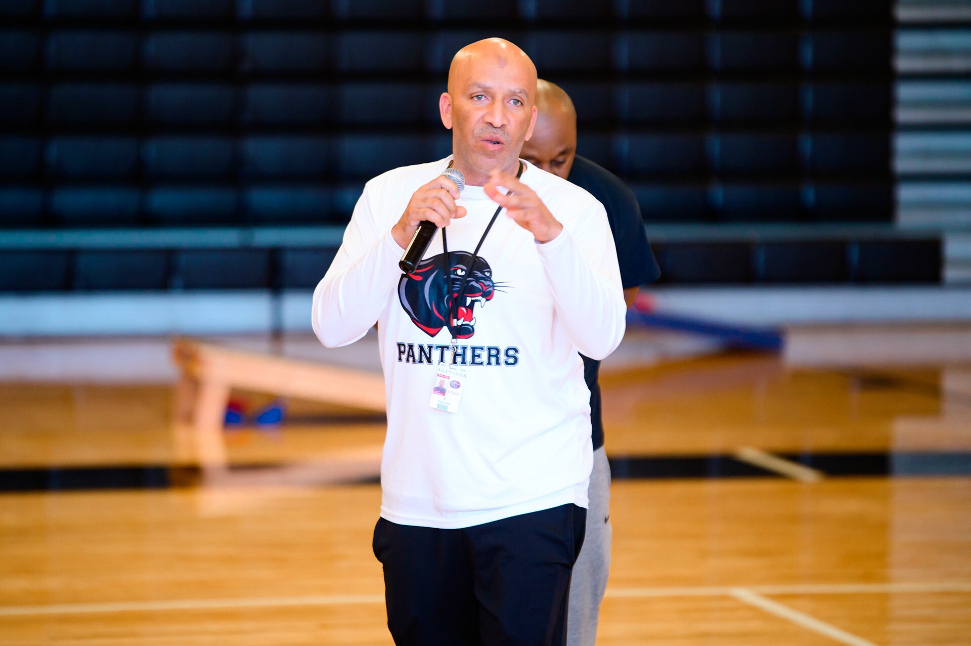 Photos: Jeremiah Robinson-Earl and his father gift basketball shoes to ...