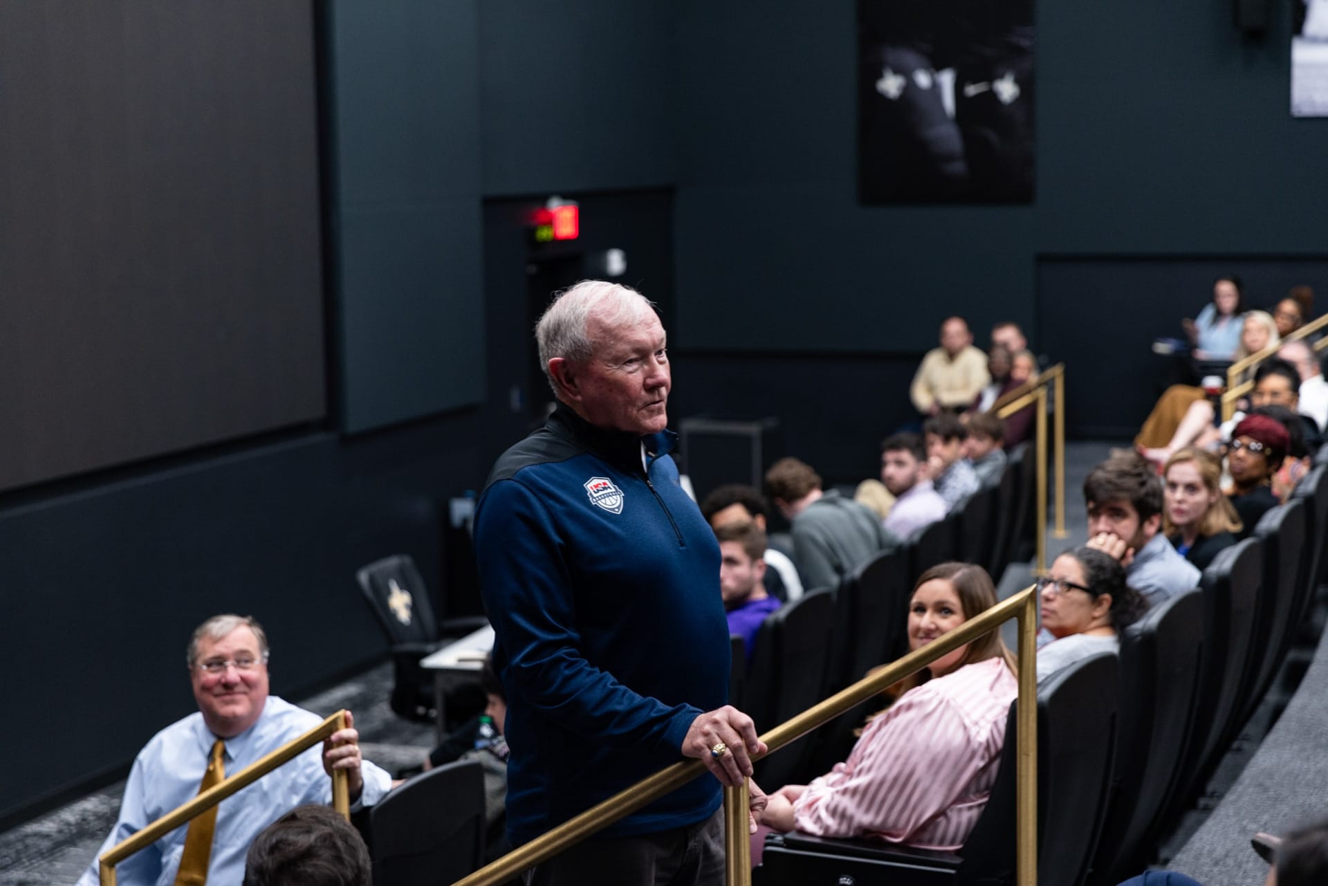 Photos: General Martin Dempsey hosts leadership discussion with ...