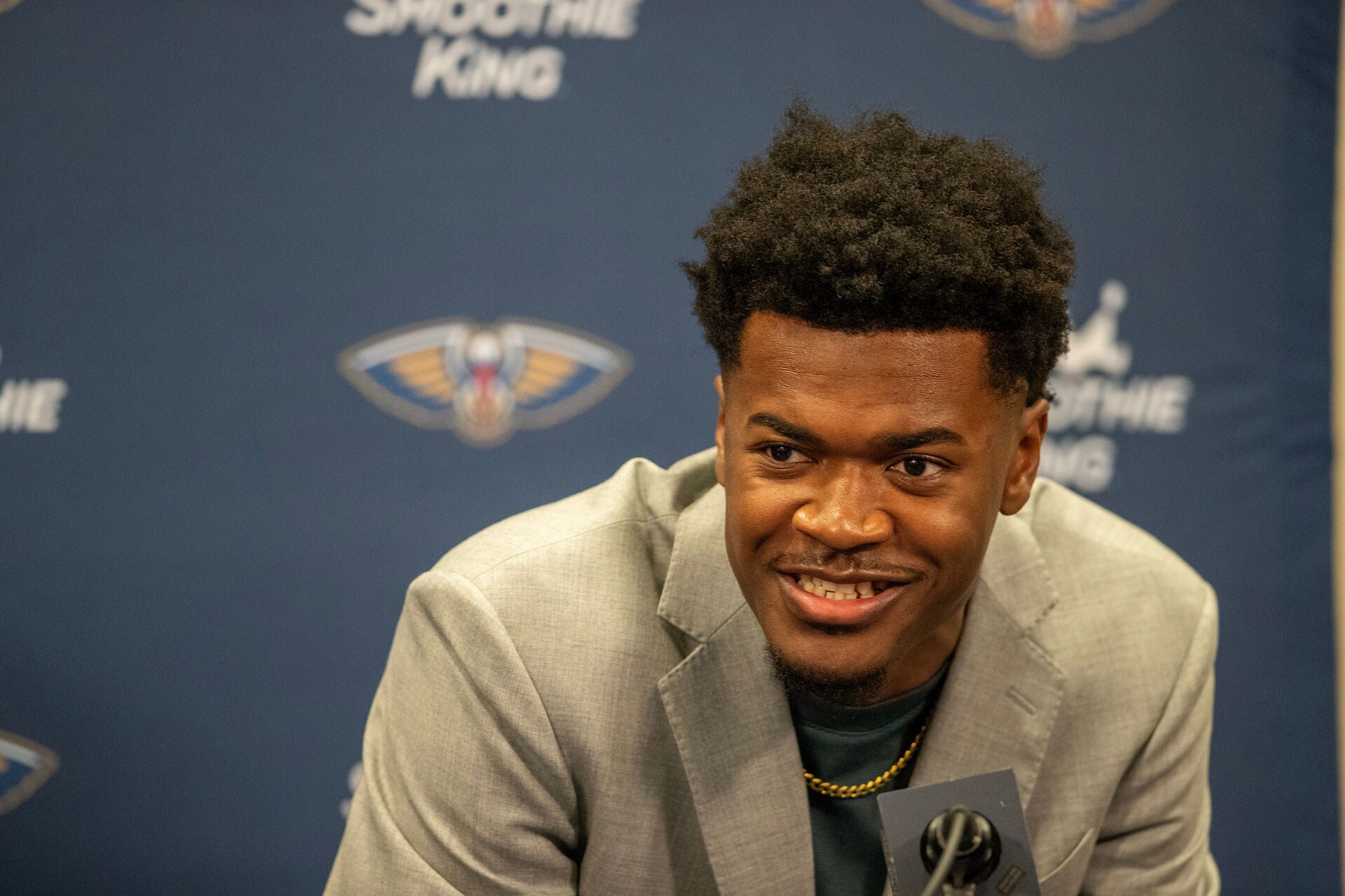 Photos: Yves Missi, Antonio Reeves introductory press conference Photo ...