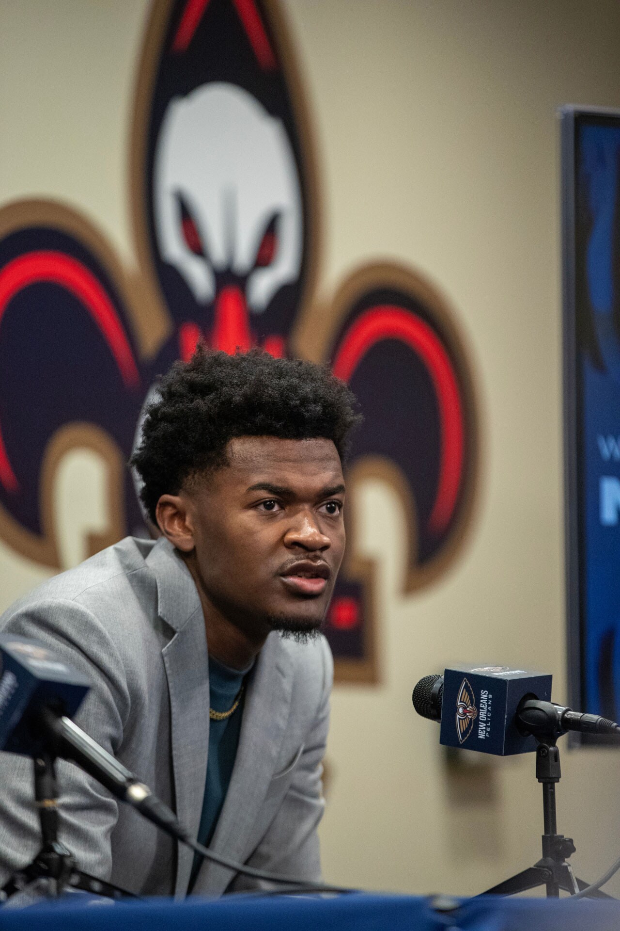 Photos: Yves Missi, Antonio Reeves introductory press conference | New ...