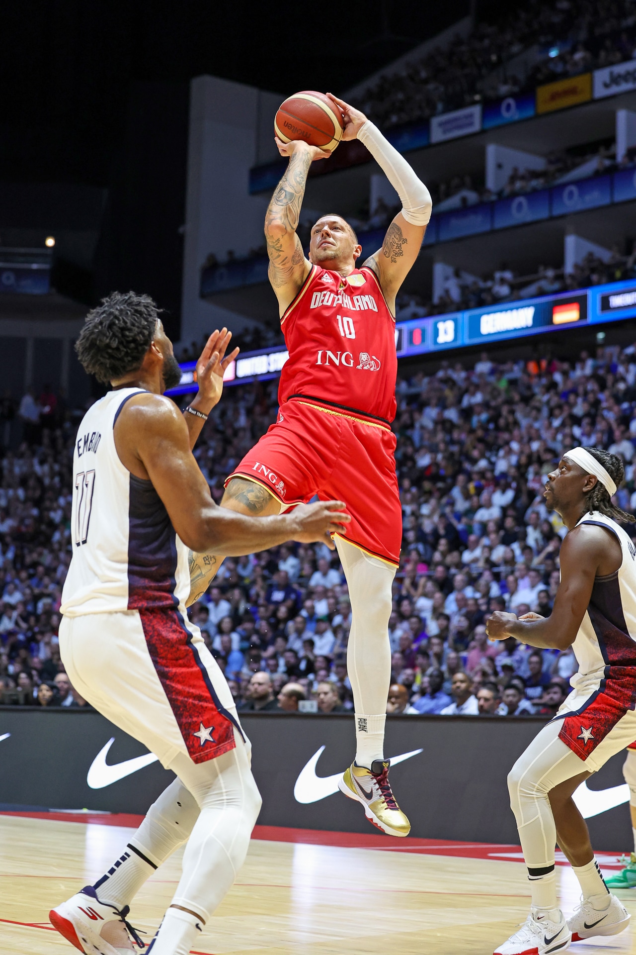 Photos: Daniel Theis with Team Germany in USA Basketball showcase ...