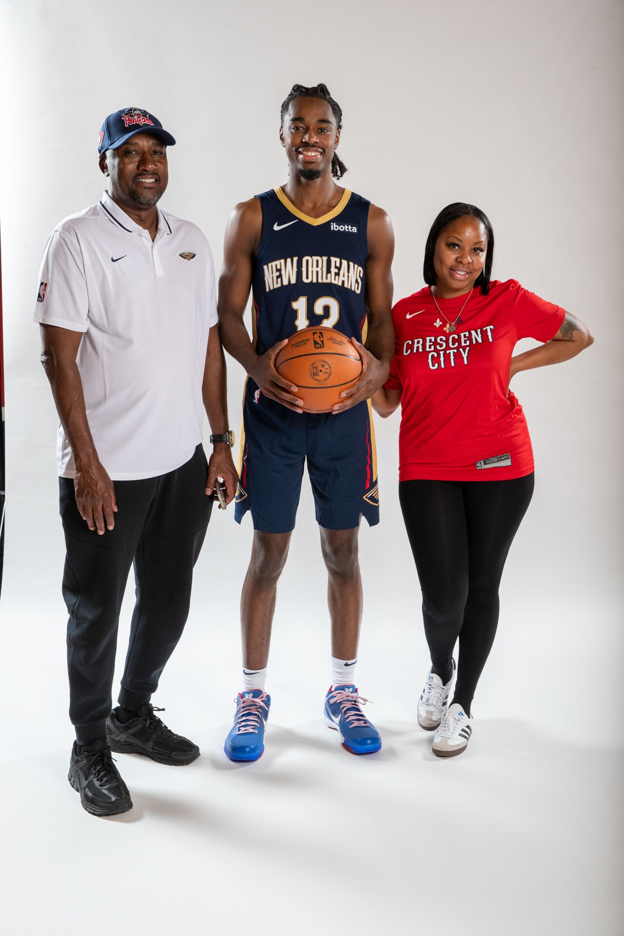 Photos: Yves Missi, Antonio Reeves first look in Pelicans uniforms ...