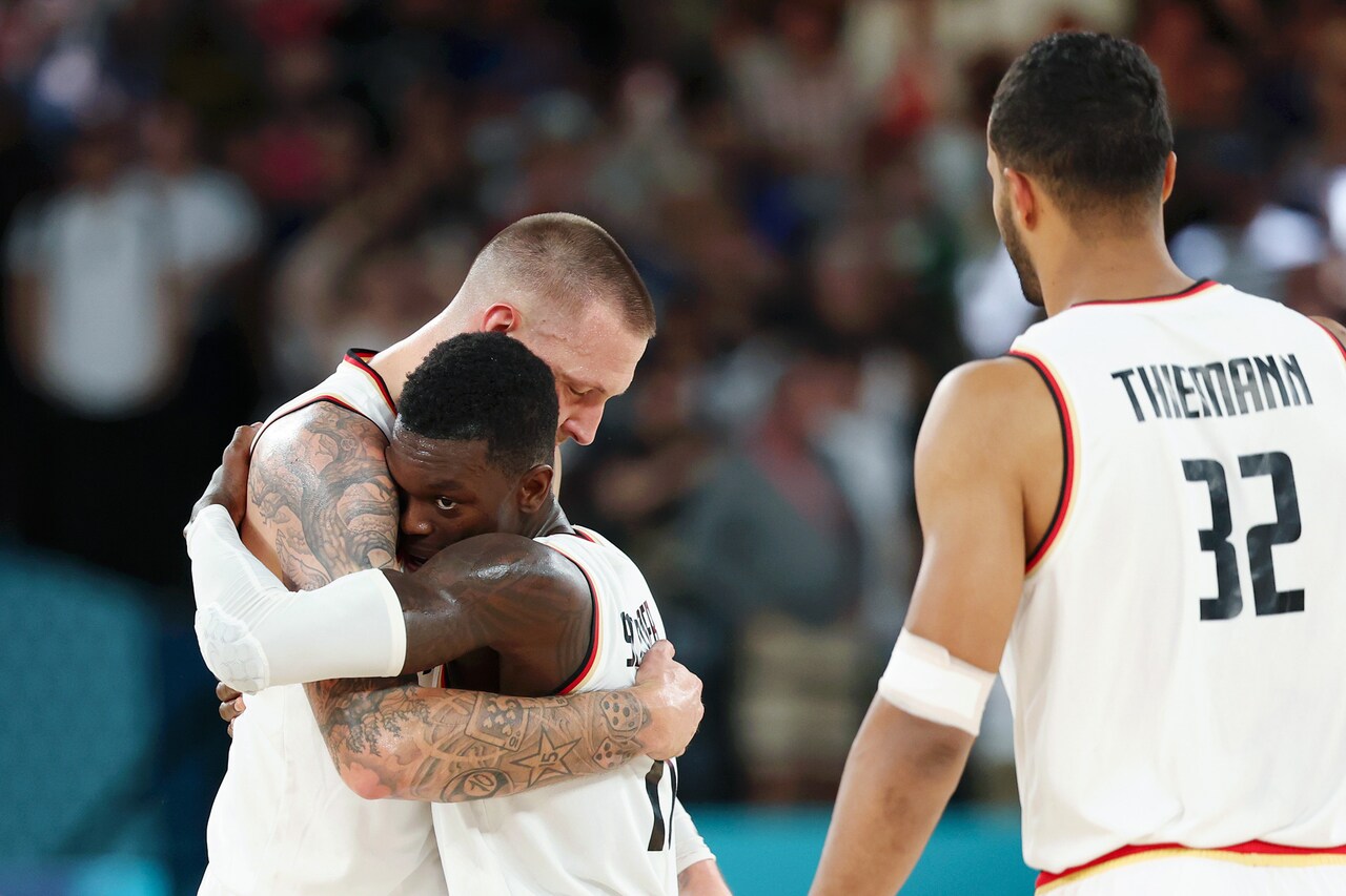 Photos: Daniel Theis, Germany defeats Greece in 2024 Olympics ...