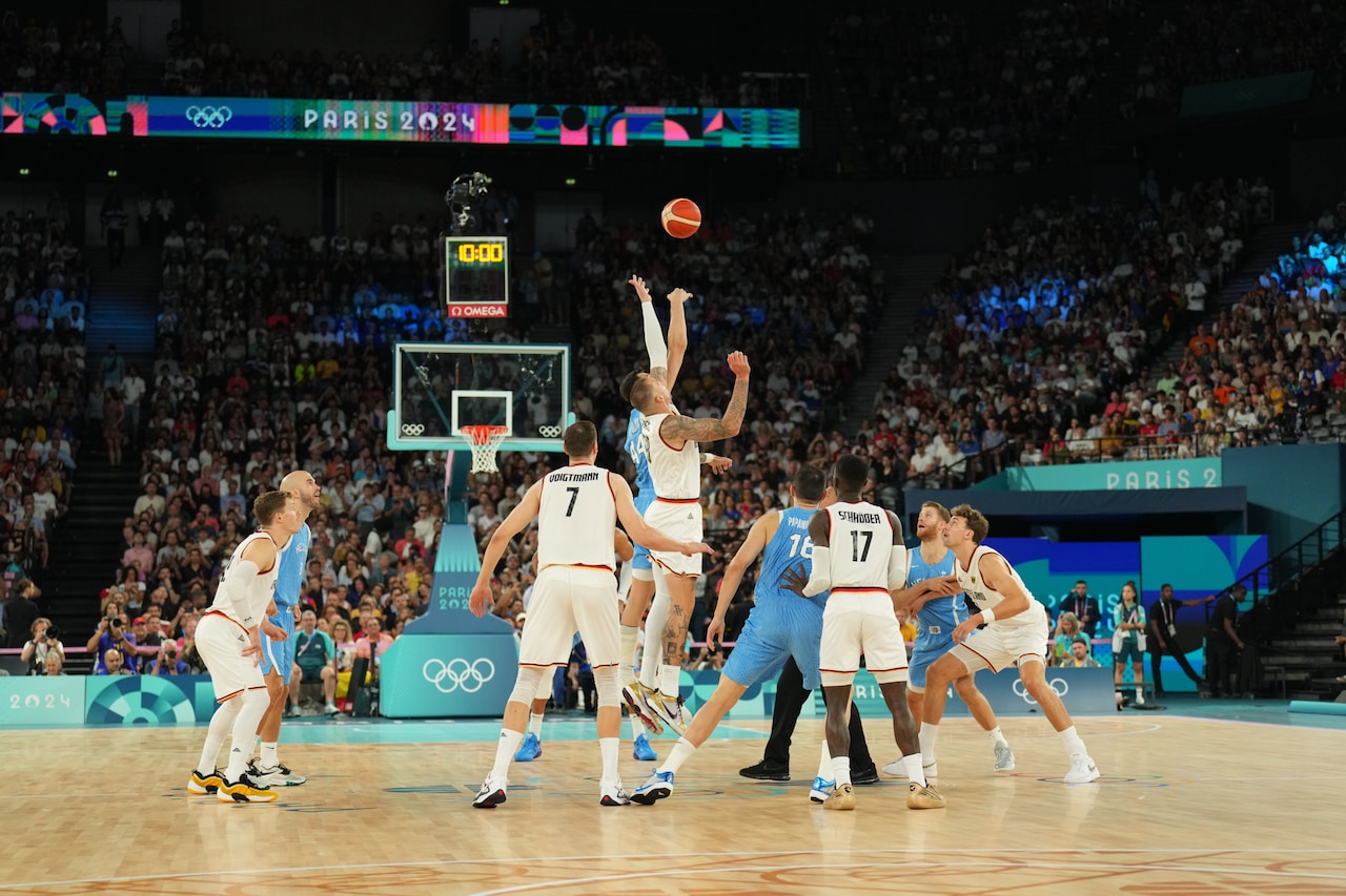 Photos: Daniel Theis, Germany defeats Greece in 2024 Olympics ...
