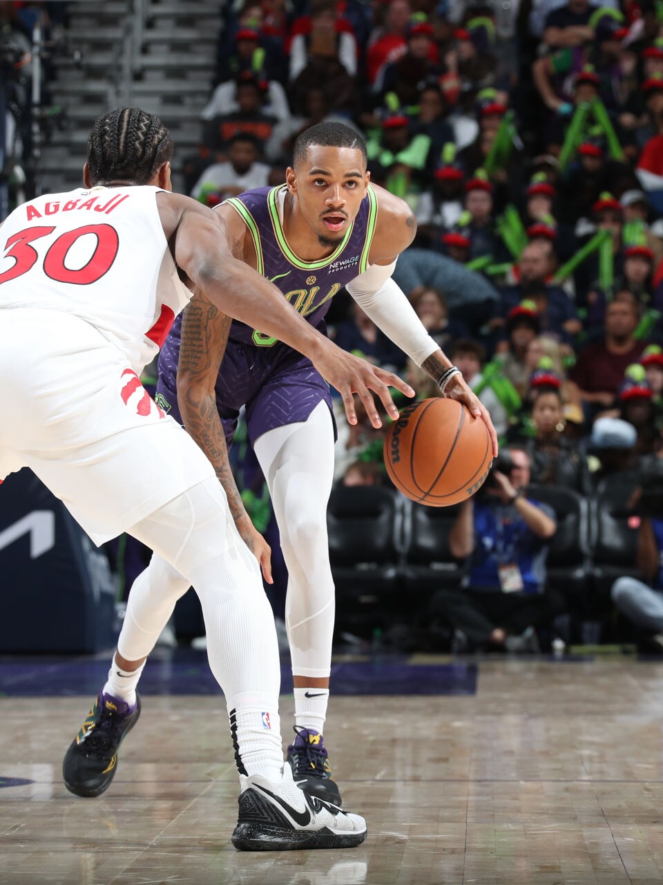 Pierre the Pelican Photo Gallery | NBA.com