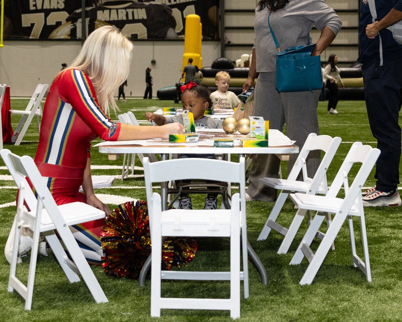Photos: Pelicans, Saints host 2024 Holiday Huddle Kids & Crib Club ...
