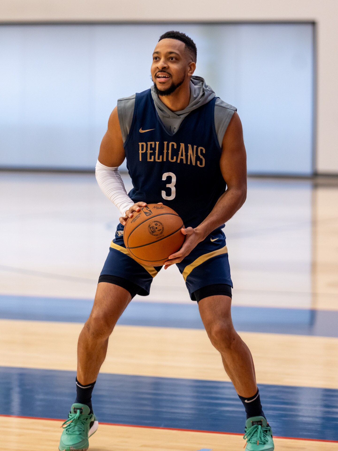 Meet the Team: Elfrid Payton Photo Gallery | NBA.com