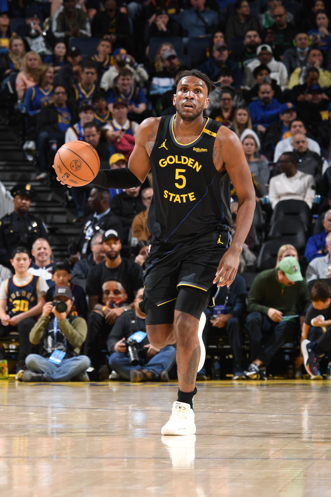 Kevon Looney brings team-first, selfless mentality to New Orleans | New ...