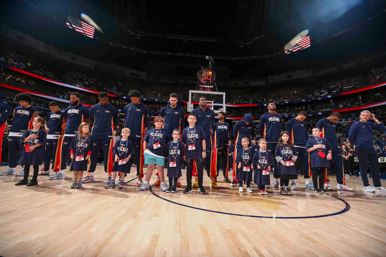 Photos: Pelicans vs. Rockets | Fans and Entertainment 12/18/25 | New ...