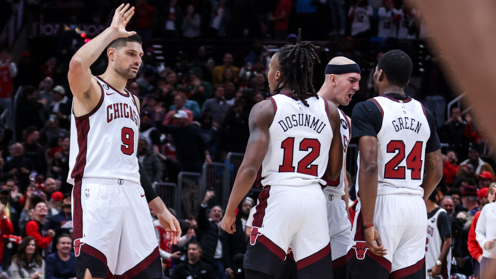 Chuck Checks In - 11.21.2022 | Chicago Bulls