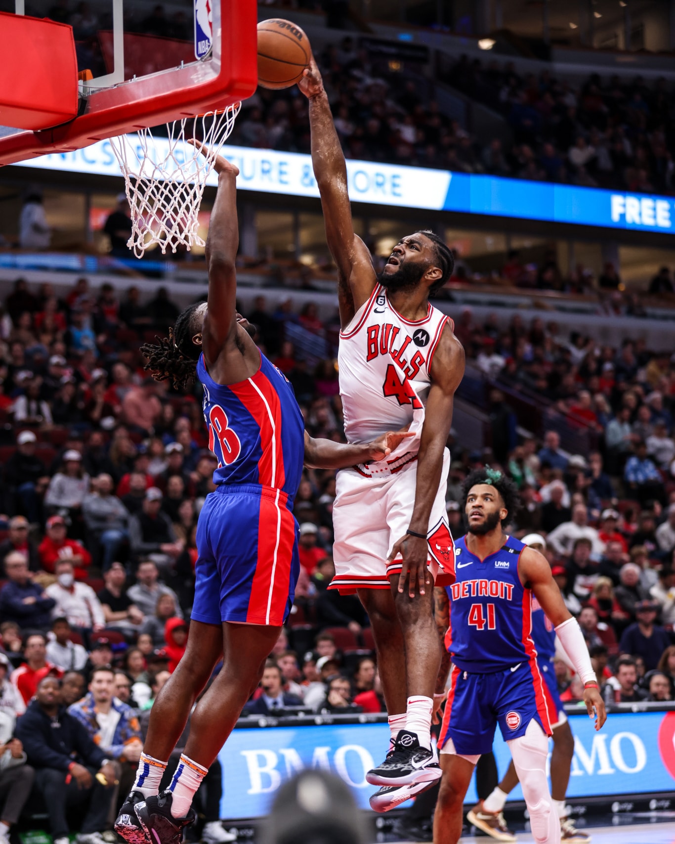 Bulls hold off Pistons 132-118, LaVine drops 43 points | NBA.com