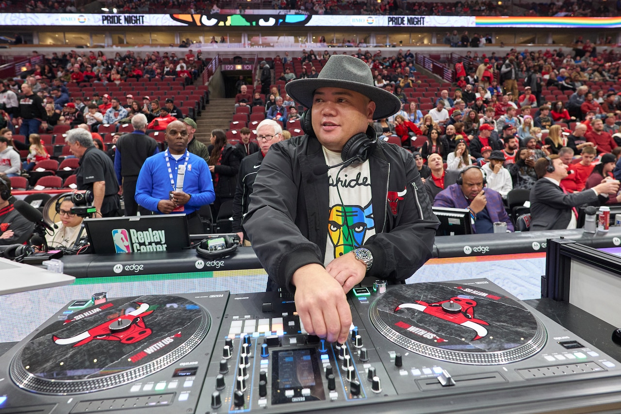 Bulls and BMO Host 5th Annual Pride Night at the United Center | Chicago Bulls