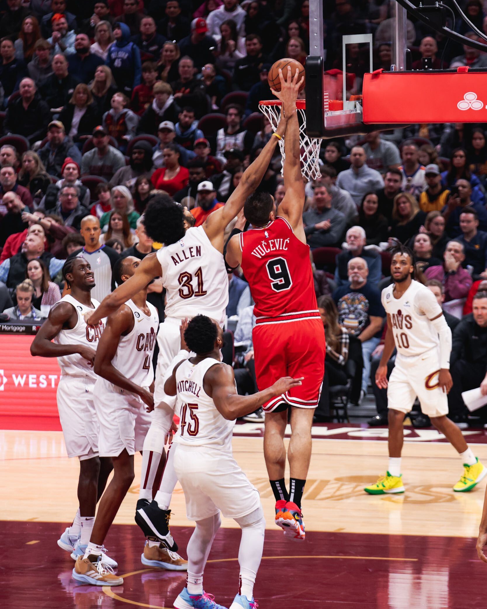 Bulls struggles continue in Cleveland, fall to Cavs 97-89 | NBA.com