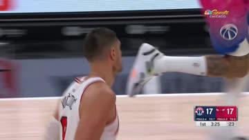 Zach LaVine finished with a finger roll!