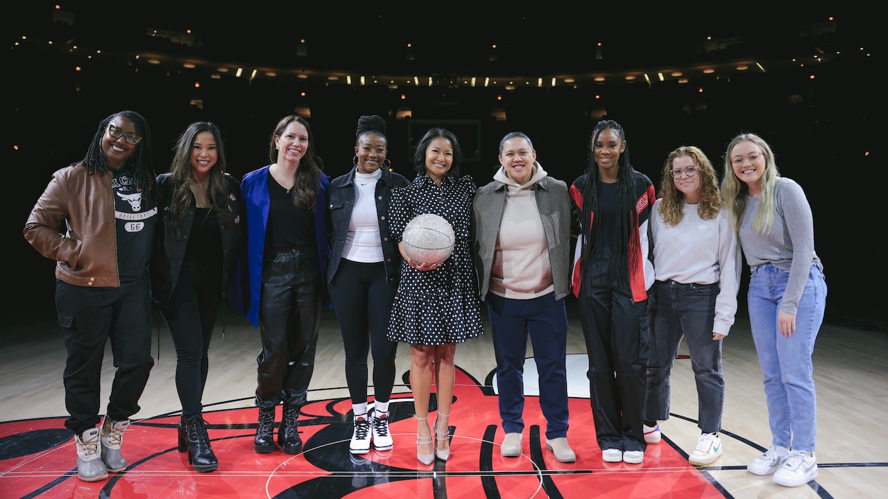 Women's History Month: Women of the 2022-23 Chicago Bulls Photo Gallery ...