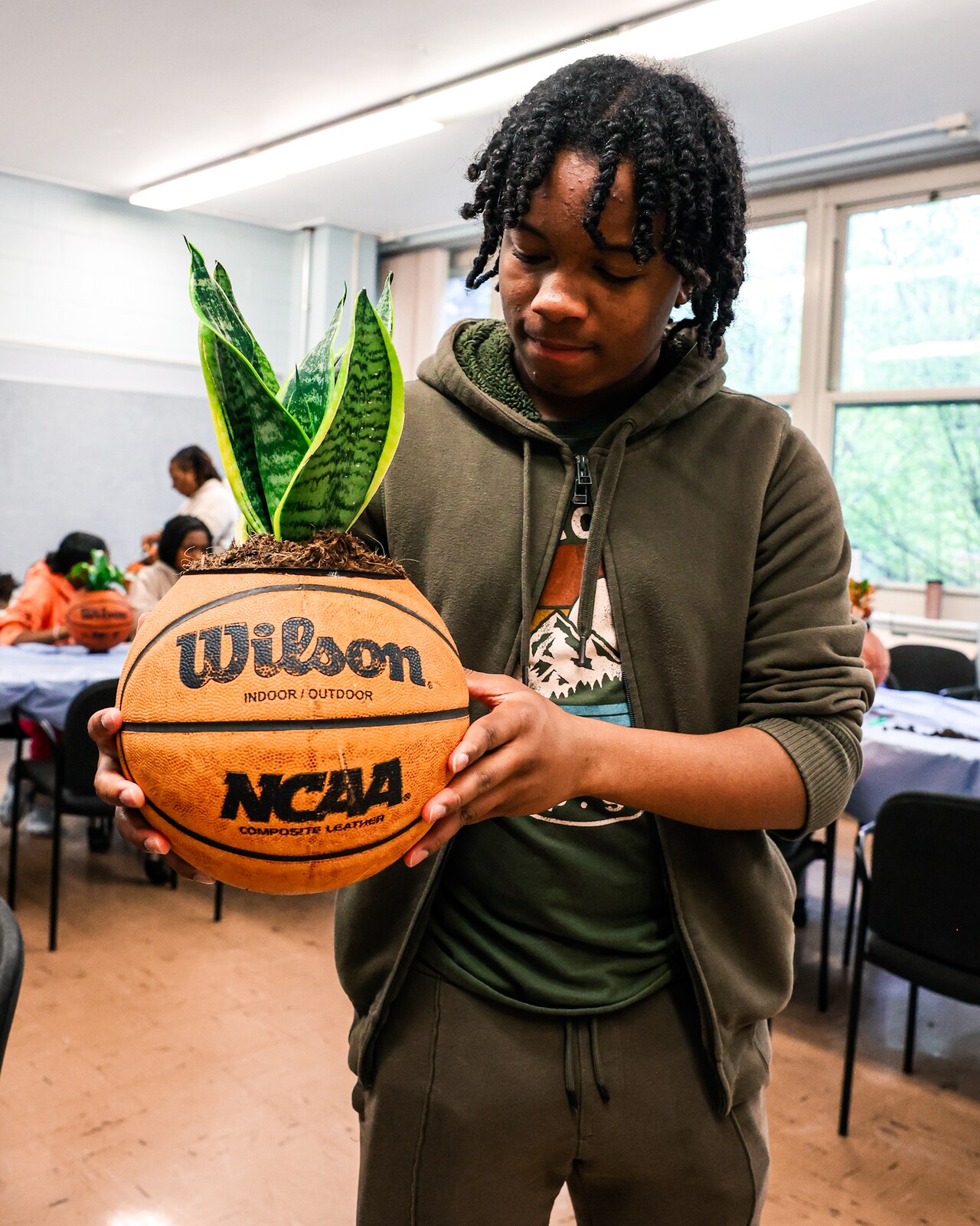 Suder Elementary Basketball Planter Workshop | Chicago Bulls