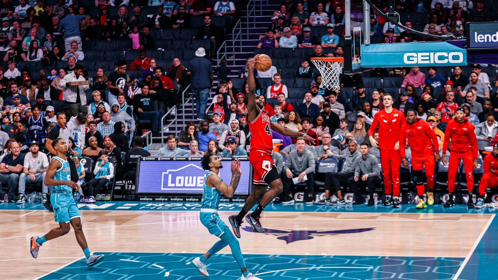 Chuck Checks In - 04.01.23 | Chicago Bulls