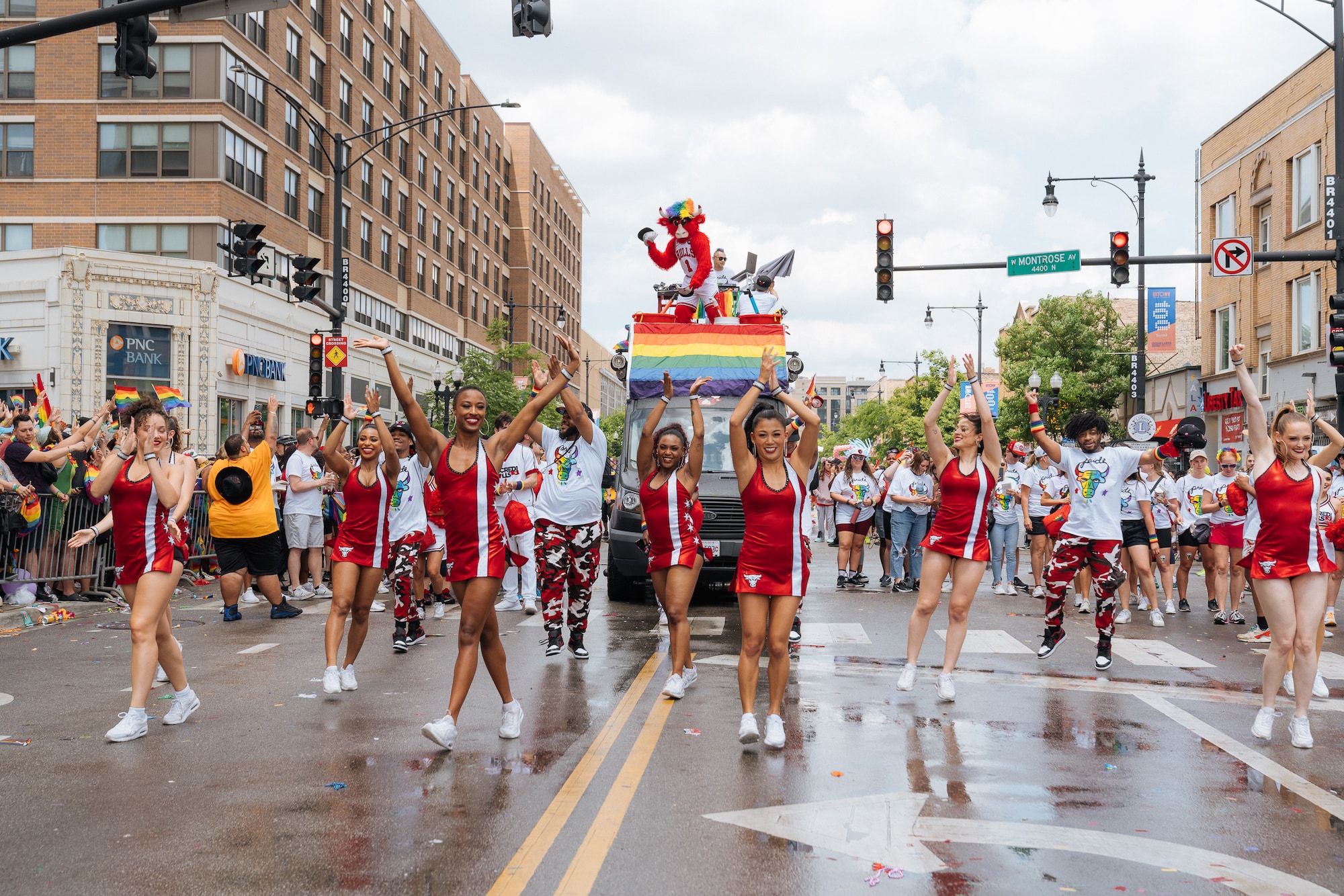 Bulls All Summer: Chicago Pride Parade Photo Gallery | NBA.com