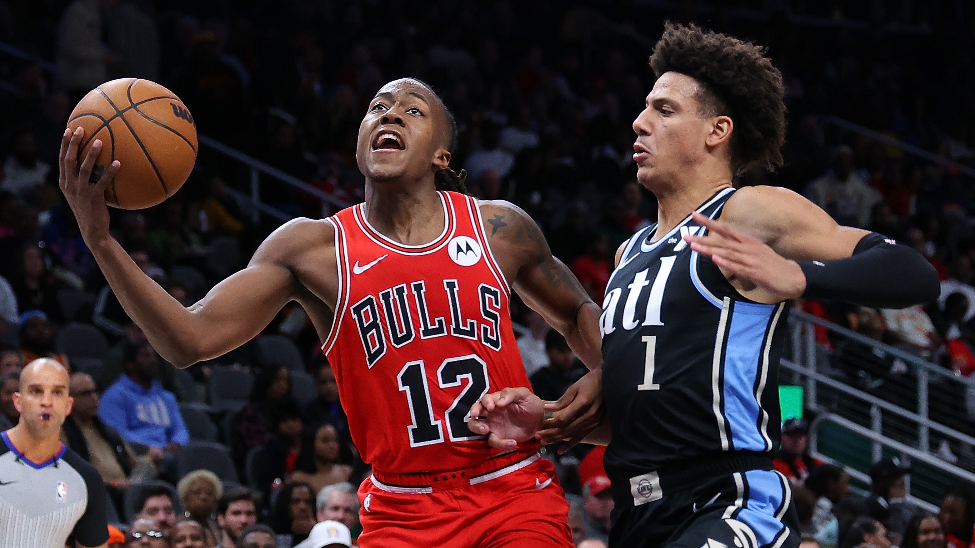 Bulls-Hawks renew rivalry in win-or-go-home Play-in game | Chicago Bulls