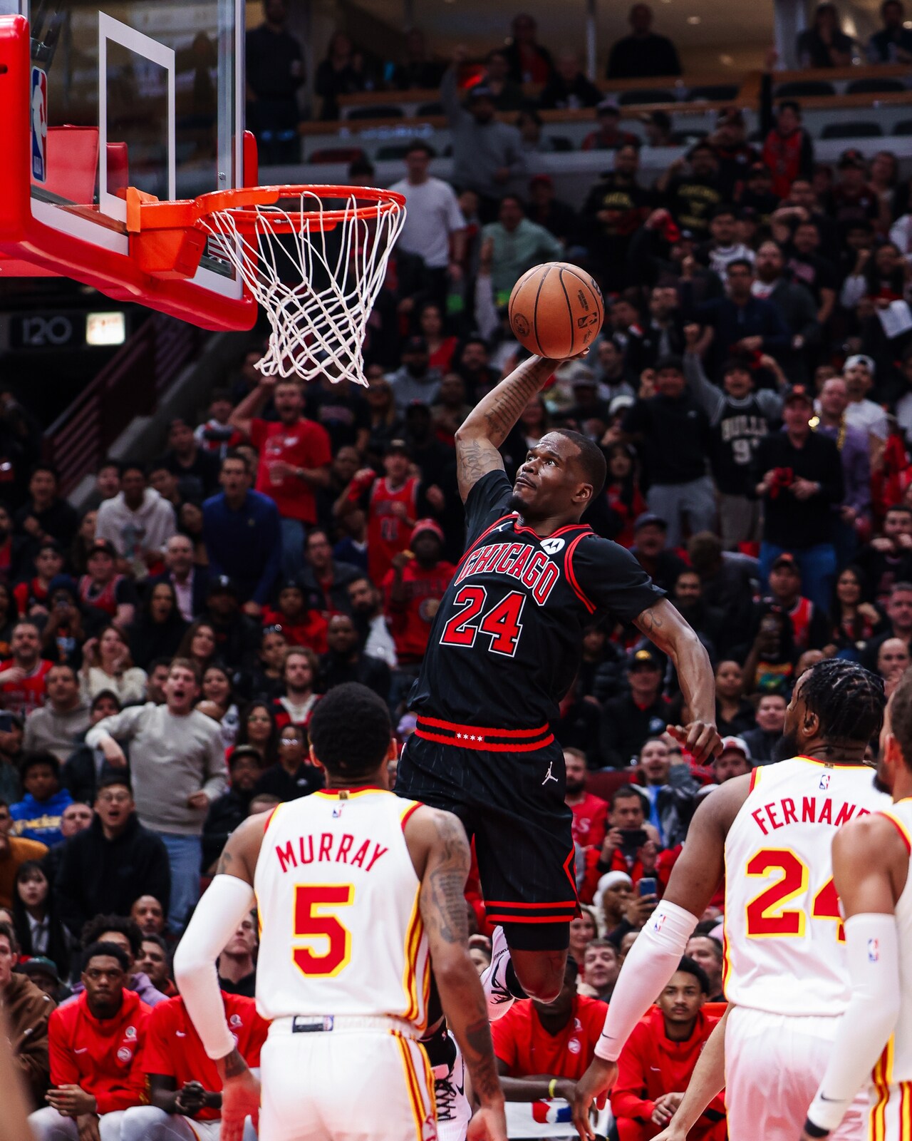 Photo Gallery: Bulls-Hawks Play-In Tournament | Chicago Bulls