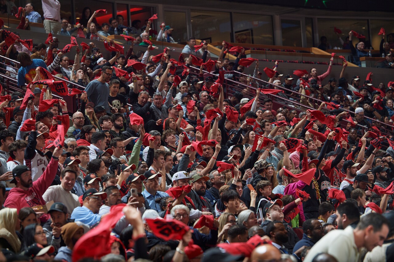 Photo Gallery: Bulls-Hawks Play-In Tournament | Chicago Bulls