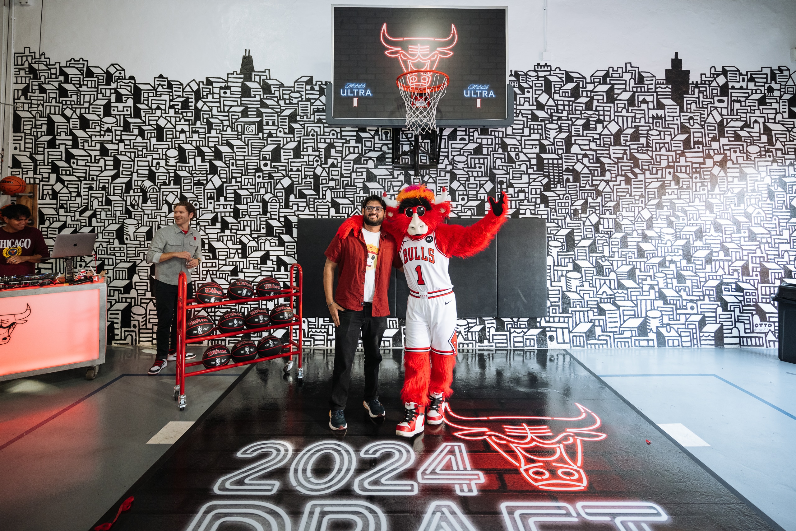 Draft Night: Chicago's own Matas Buzelis joins the Bulls Photo Gallery ...