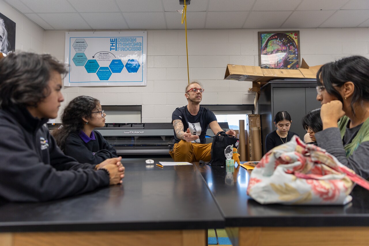 Photo Essay: Bulls and United Airlines conclude second year of Infinity High School community ...