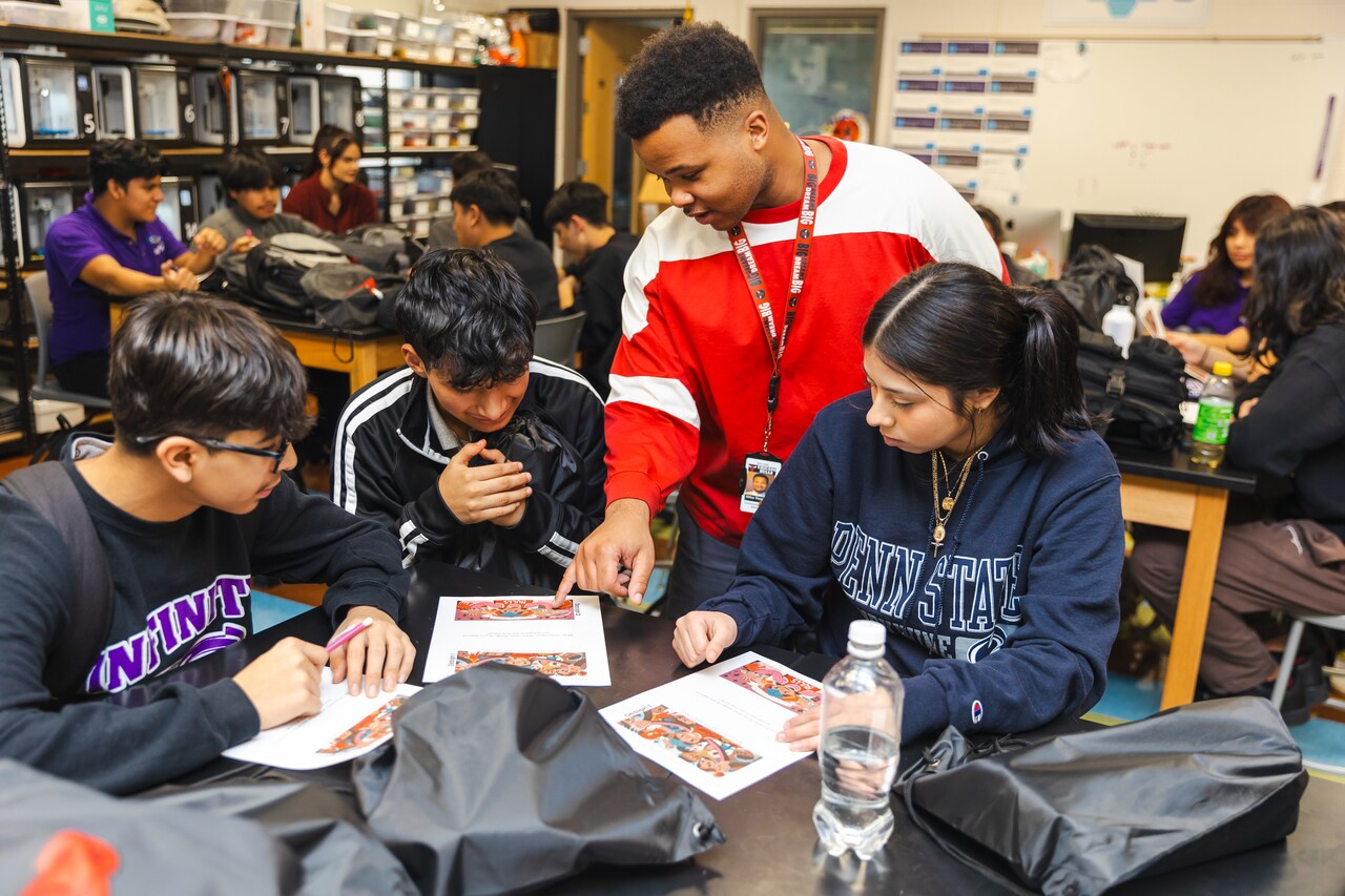 Photo Essay: Bulls and United Airlines conclude second year of Infinity High School community ...