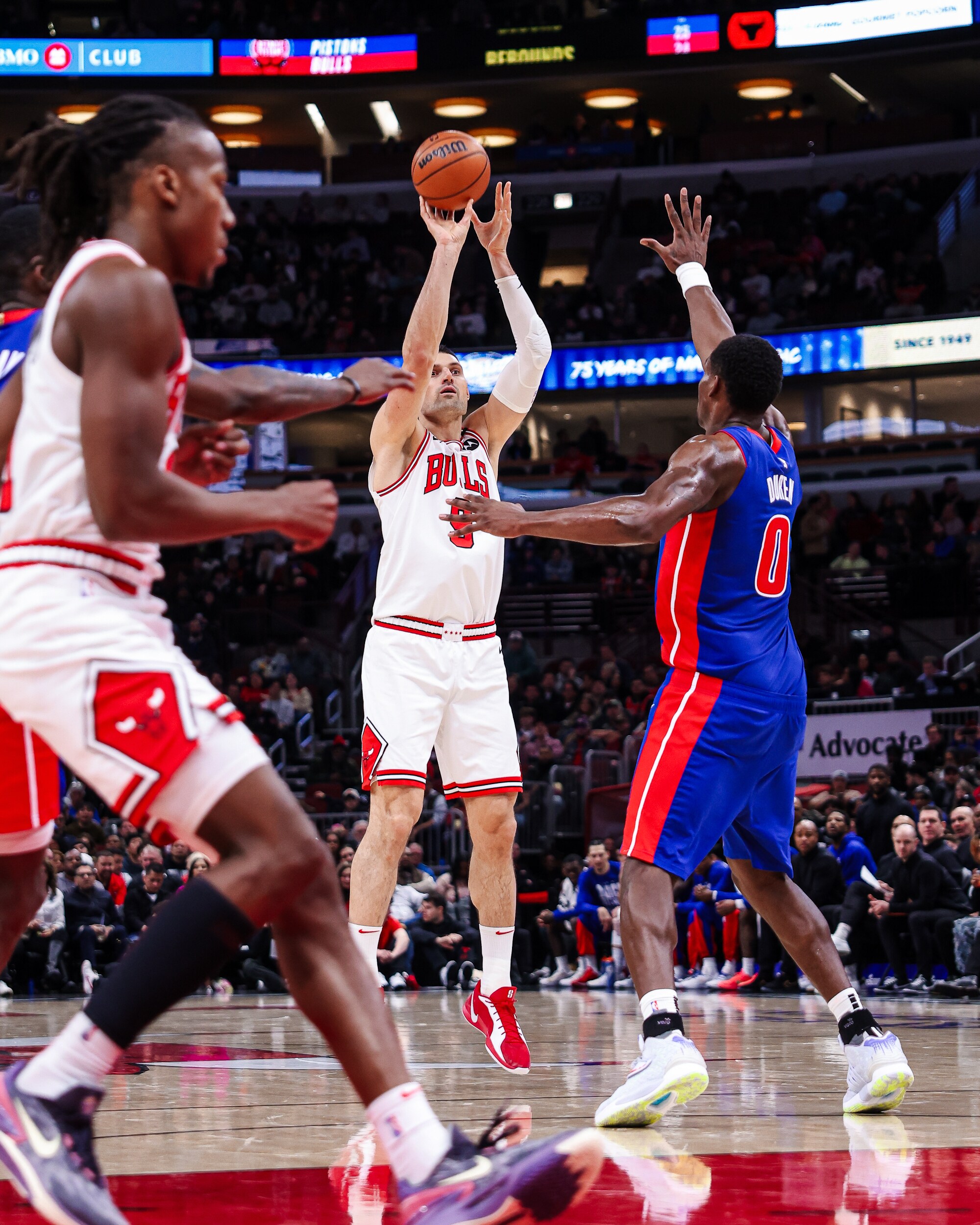 Bulls shooting woes continue in second leg of back-to-back against ...
