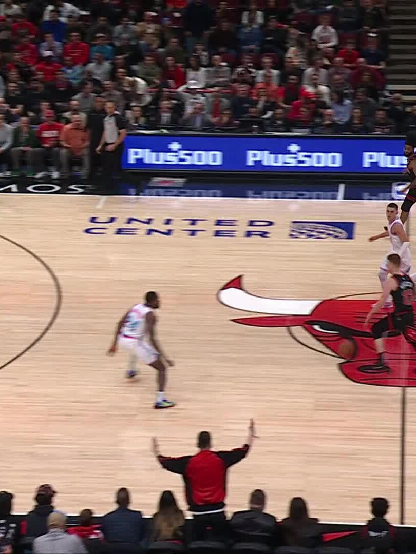 Matas Buzelis Dagger 3 pointer!